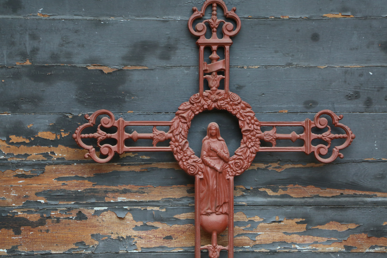 Large Antique Cast Iron Church Cross | EBTH