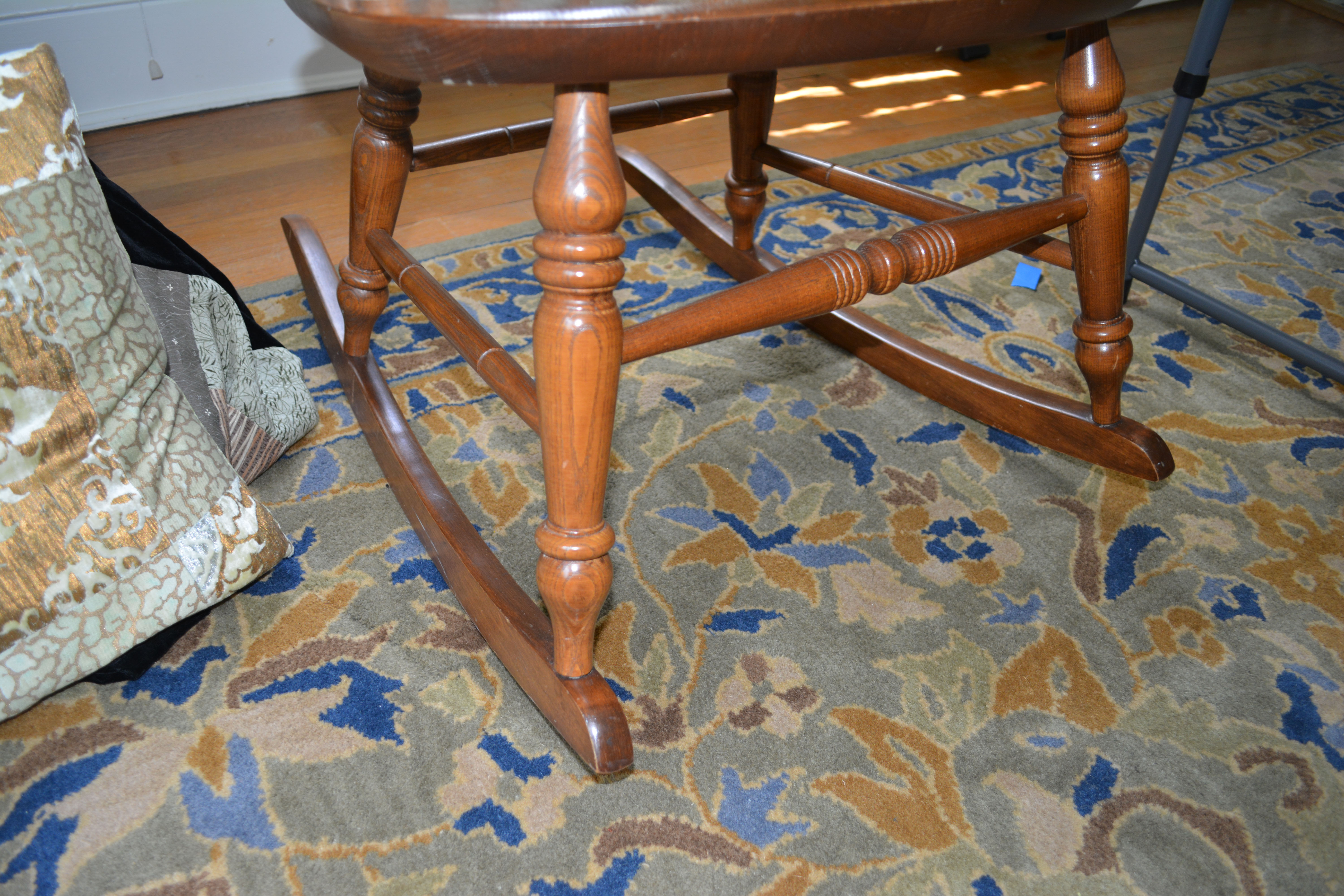 Windsor Style Rocking Chair | EBTH