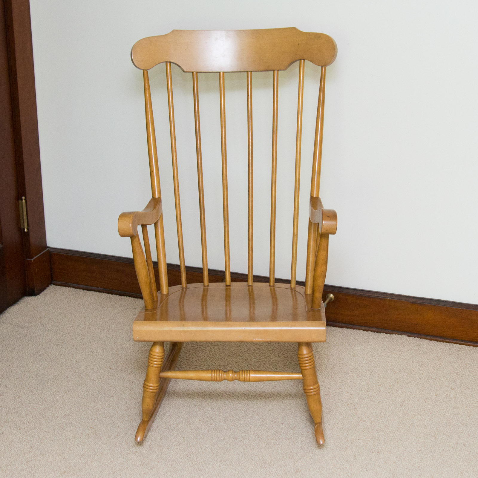 Windsor Style Rocking Chair | EBTH