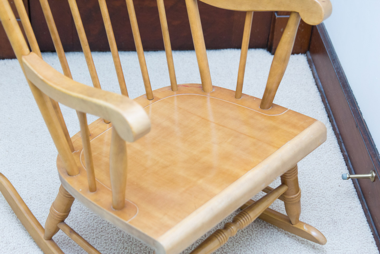 Windsor Style Rocking Chair | EBTH