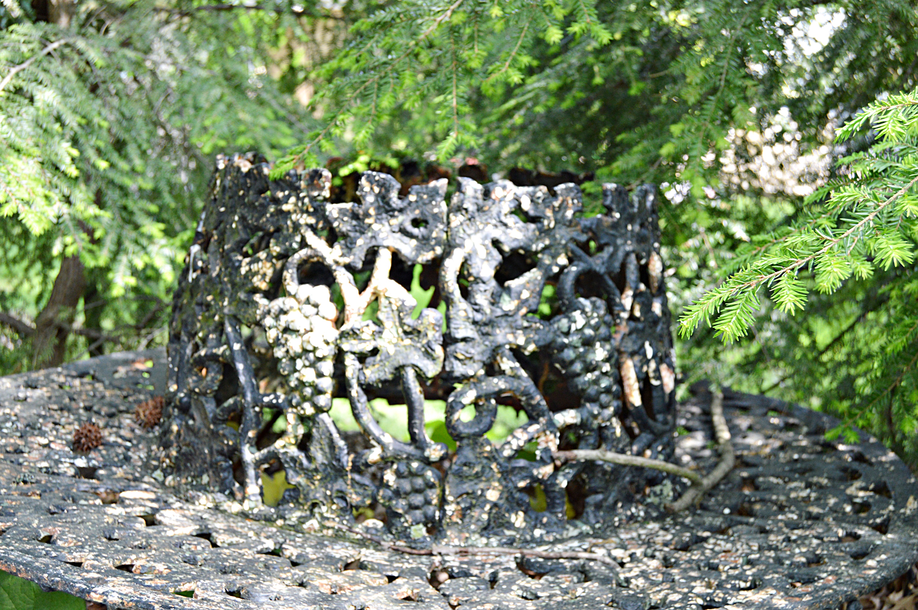 Vintage Cast Iron Circular Tree Surround Bench | EBTH