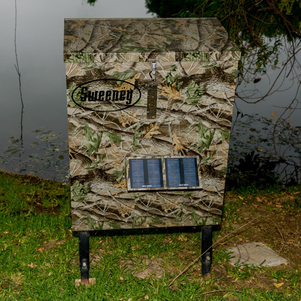 Sweeney Automated Fish Feeder | EBTH