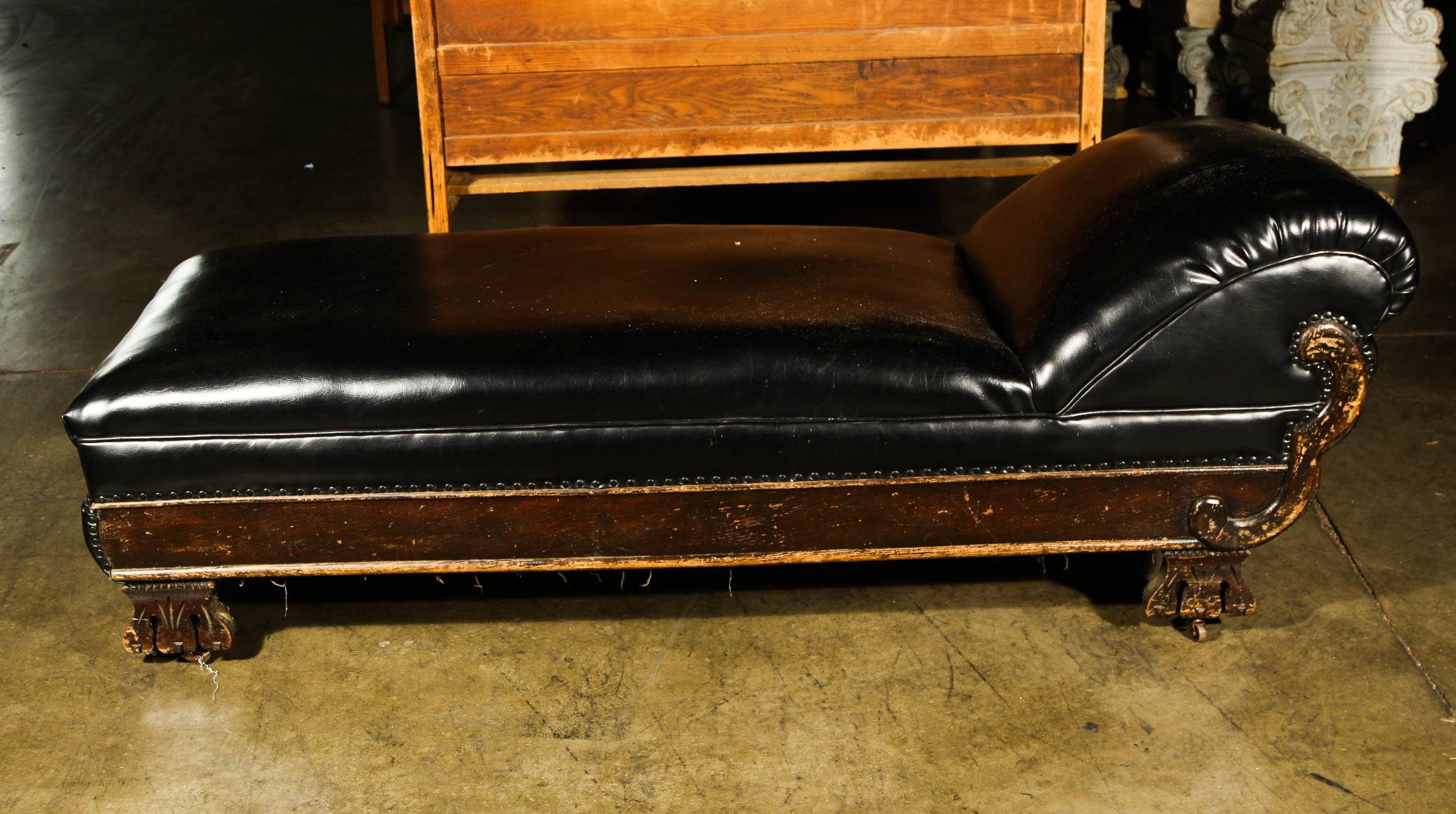 Vintage Gothic Inspired Black Leather Chaise Lounge | EBTH