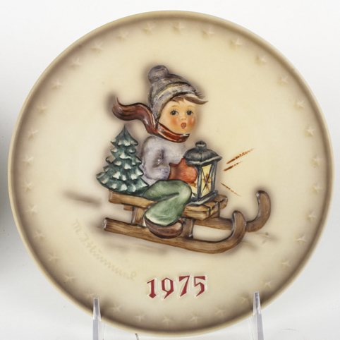 Hummel Annual Collectors Plates | EBTH