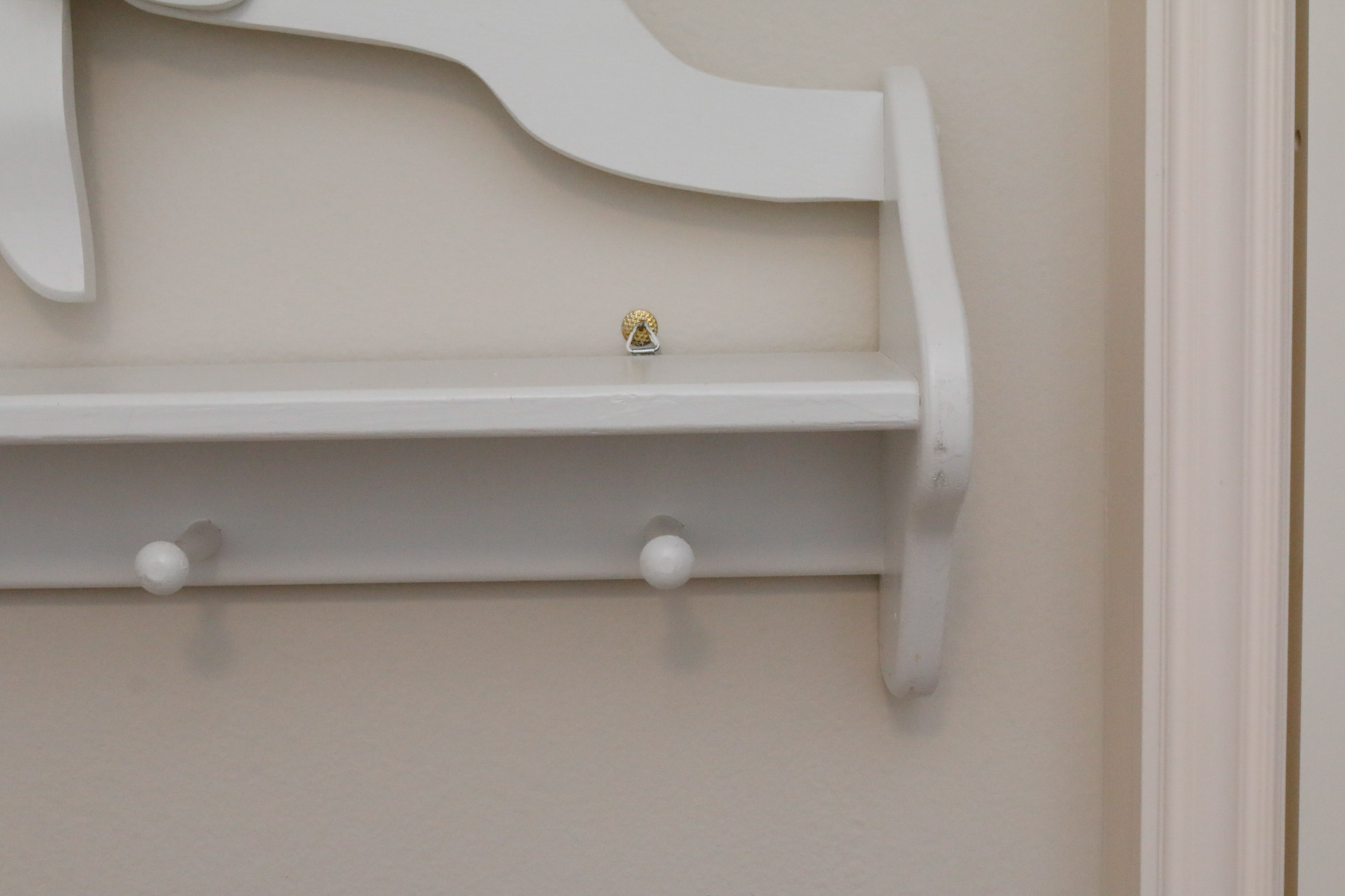 White Wooden Wall Rack | EBTH