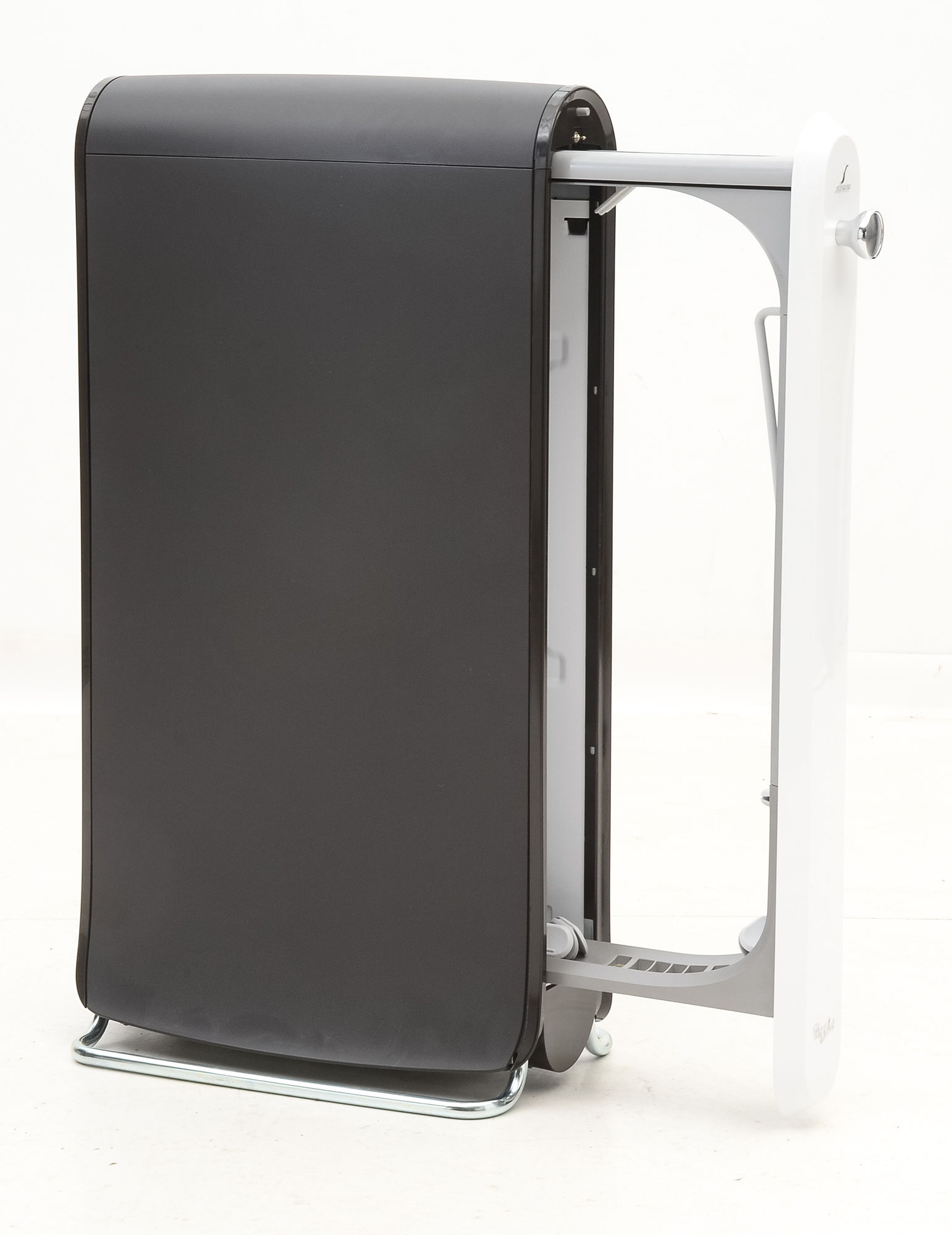 Whirlpool "Swash" Express Clothing Care with Accessories | EBTH