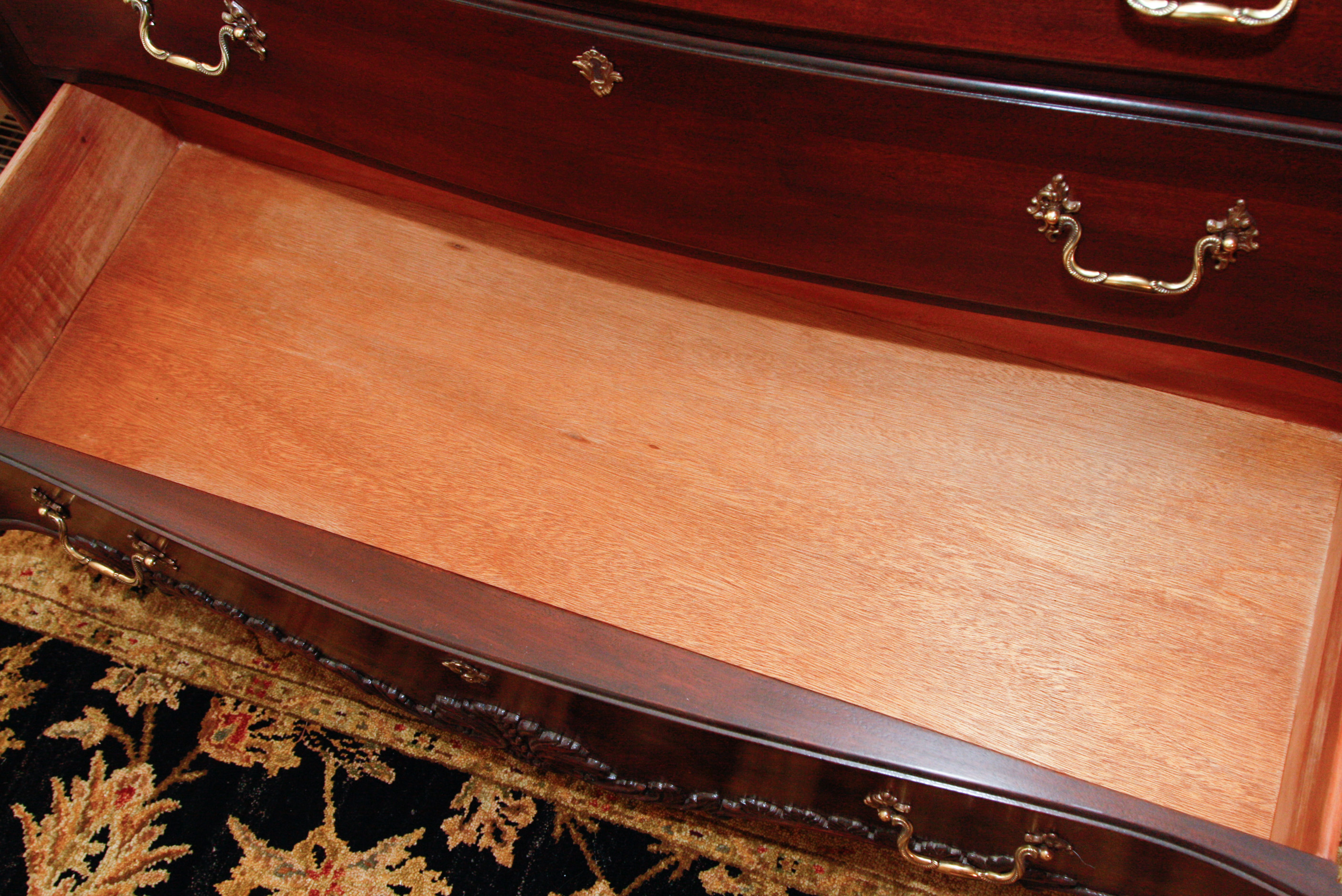 Wellington Hall Bombe Chest | EBTH