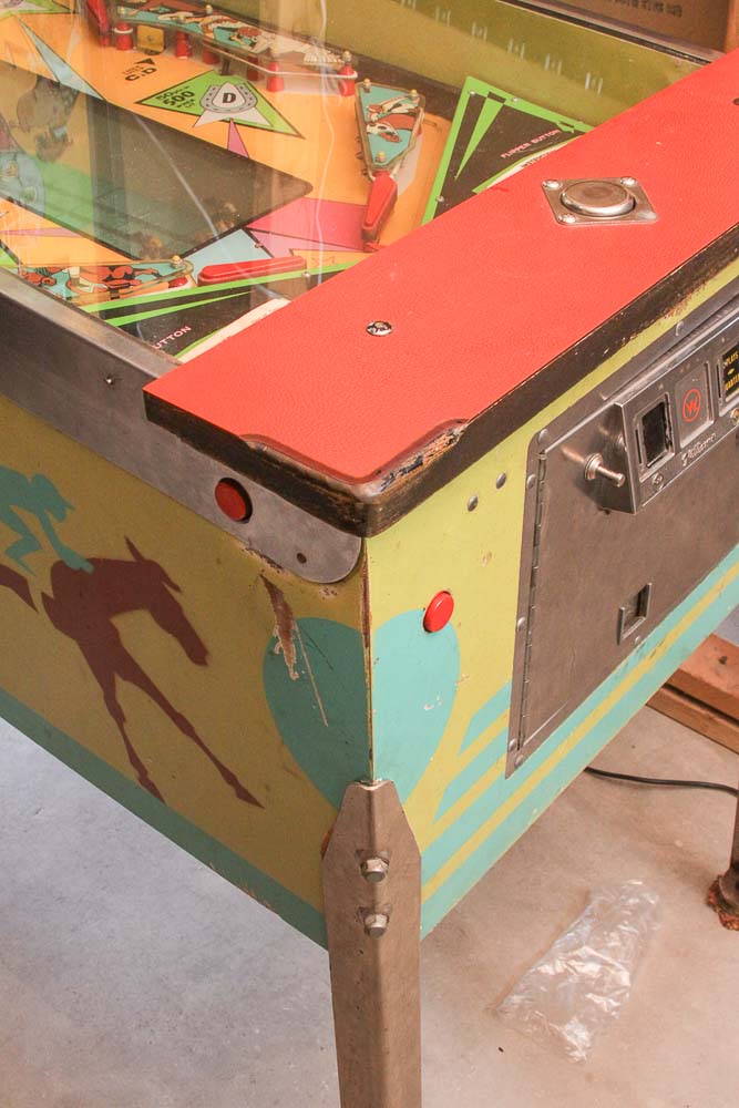 1972 Williams "Winner" Horse Racing Theme Pinball Machine | EBTH
