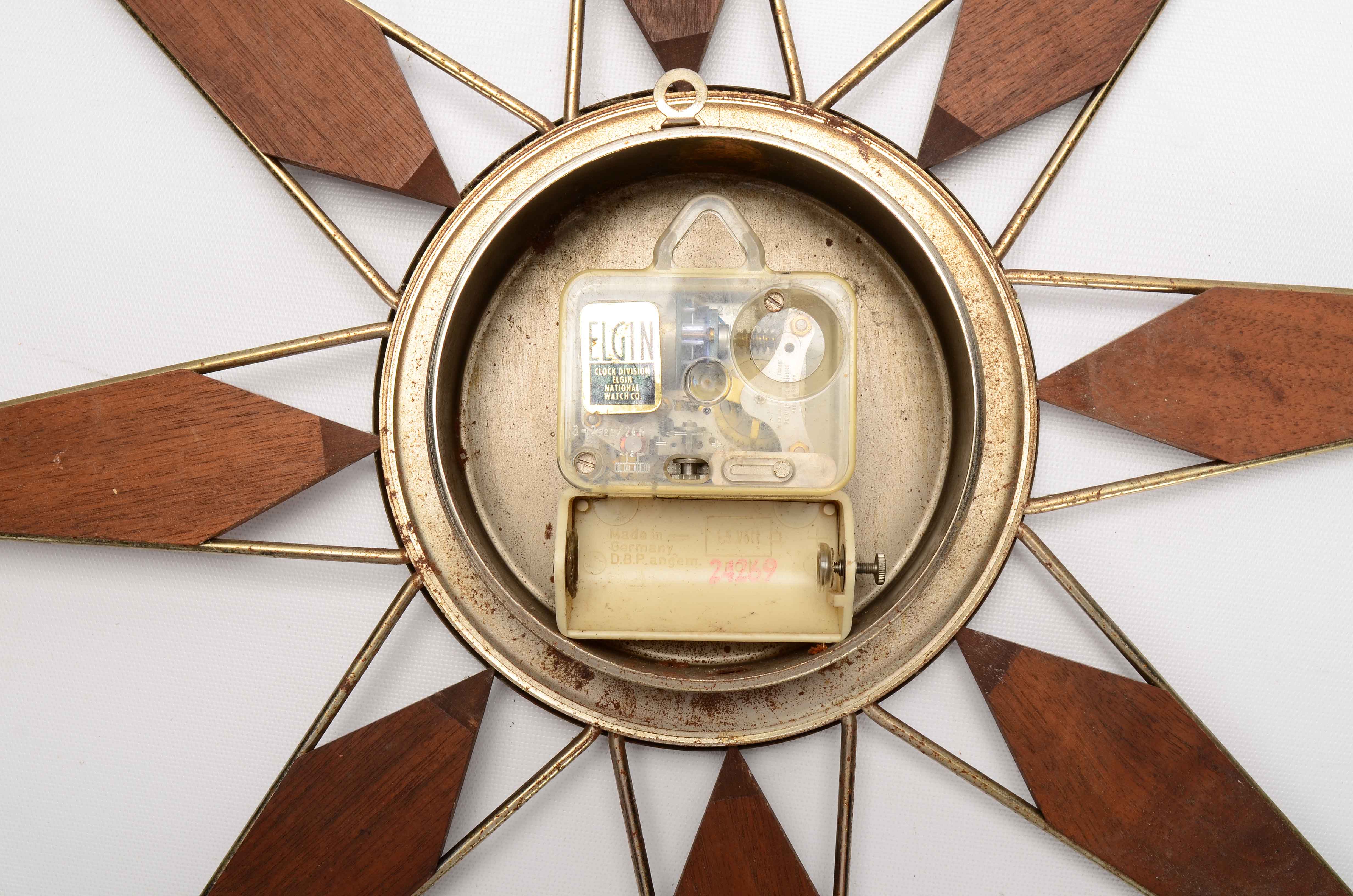 Elgin Walnut Sunburst Wall Clock | EBTH