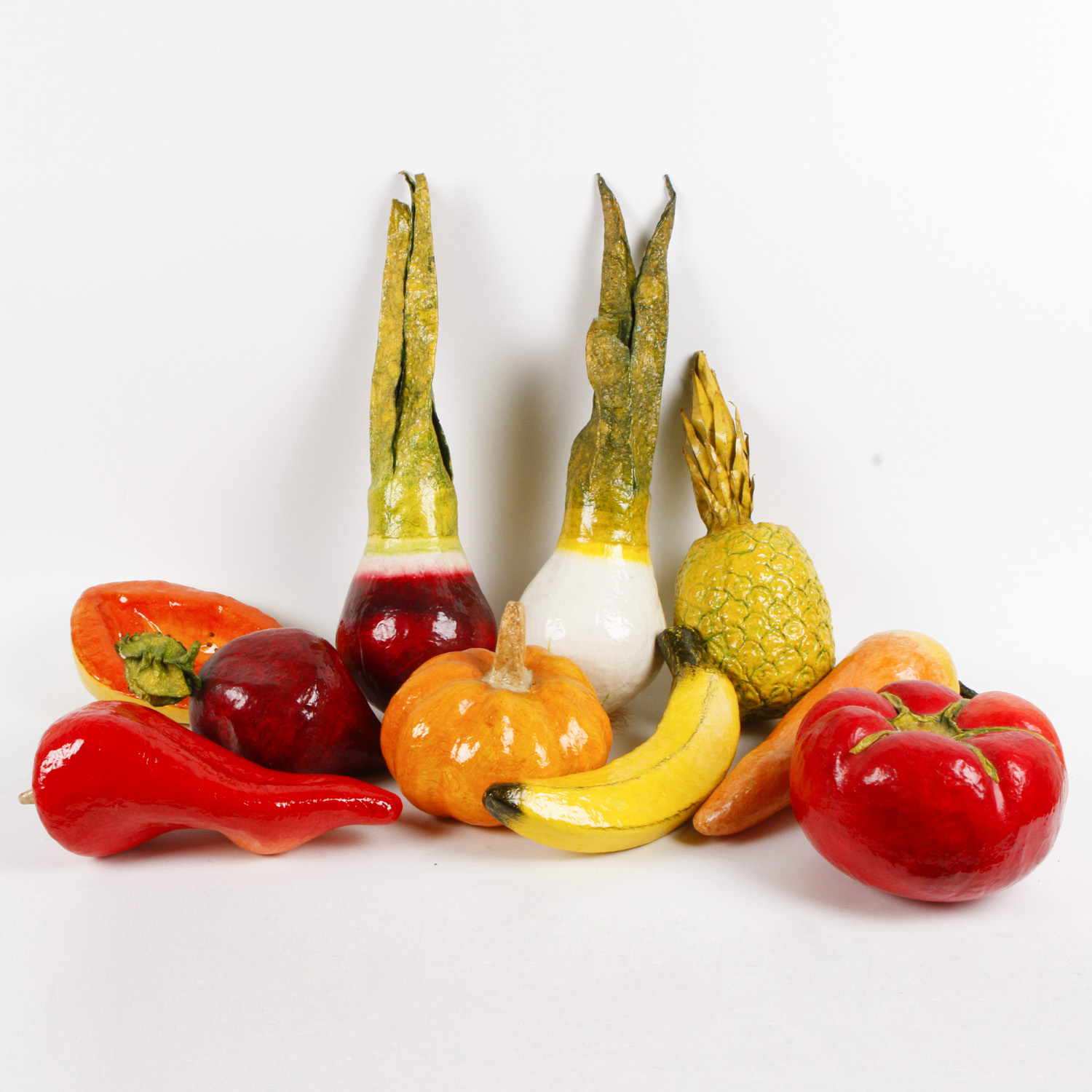 Papier-Mâché Vegetable and Fruit Décor | EBTH