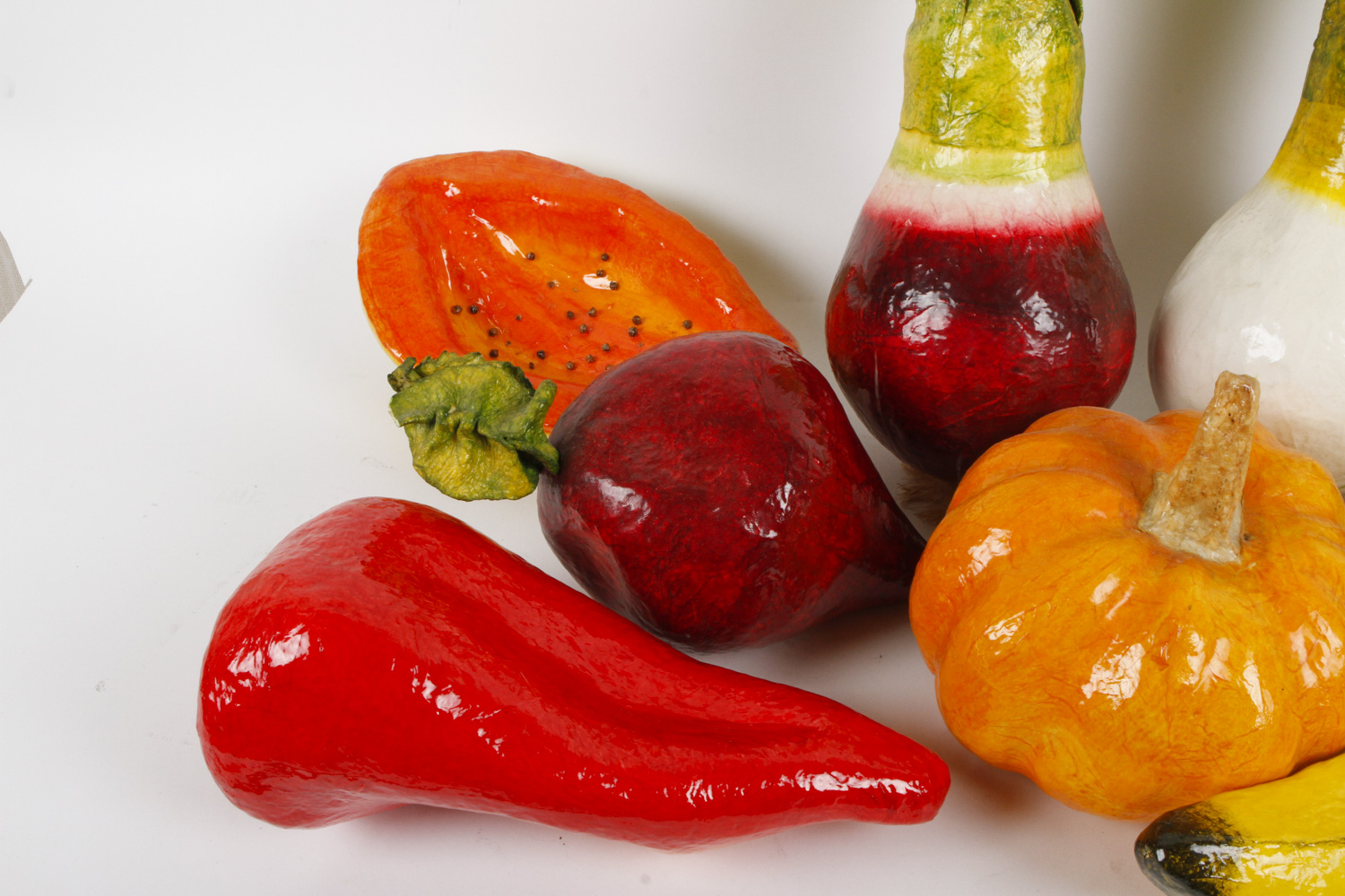 Papier-Mâché Vegetable and Fruit Décor | EBTH