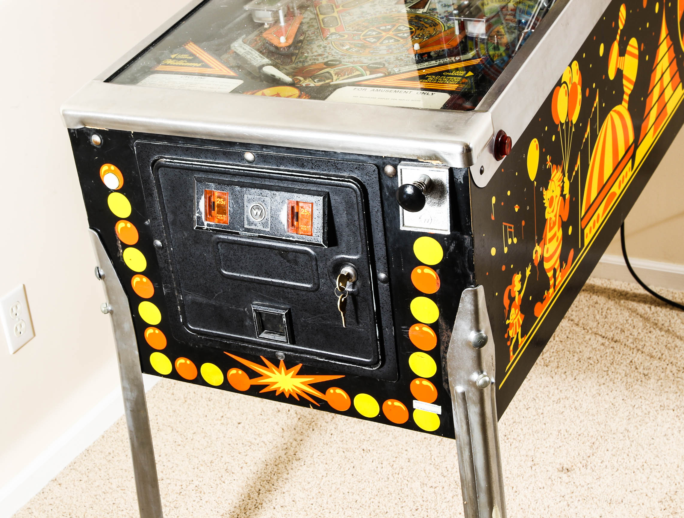 Vintage 1988 Williams "Cyclone" Pinball Machine | EBTH
