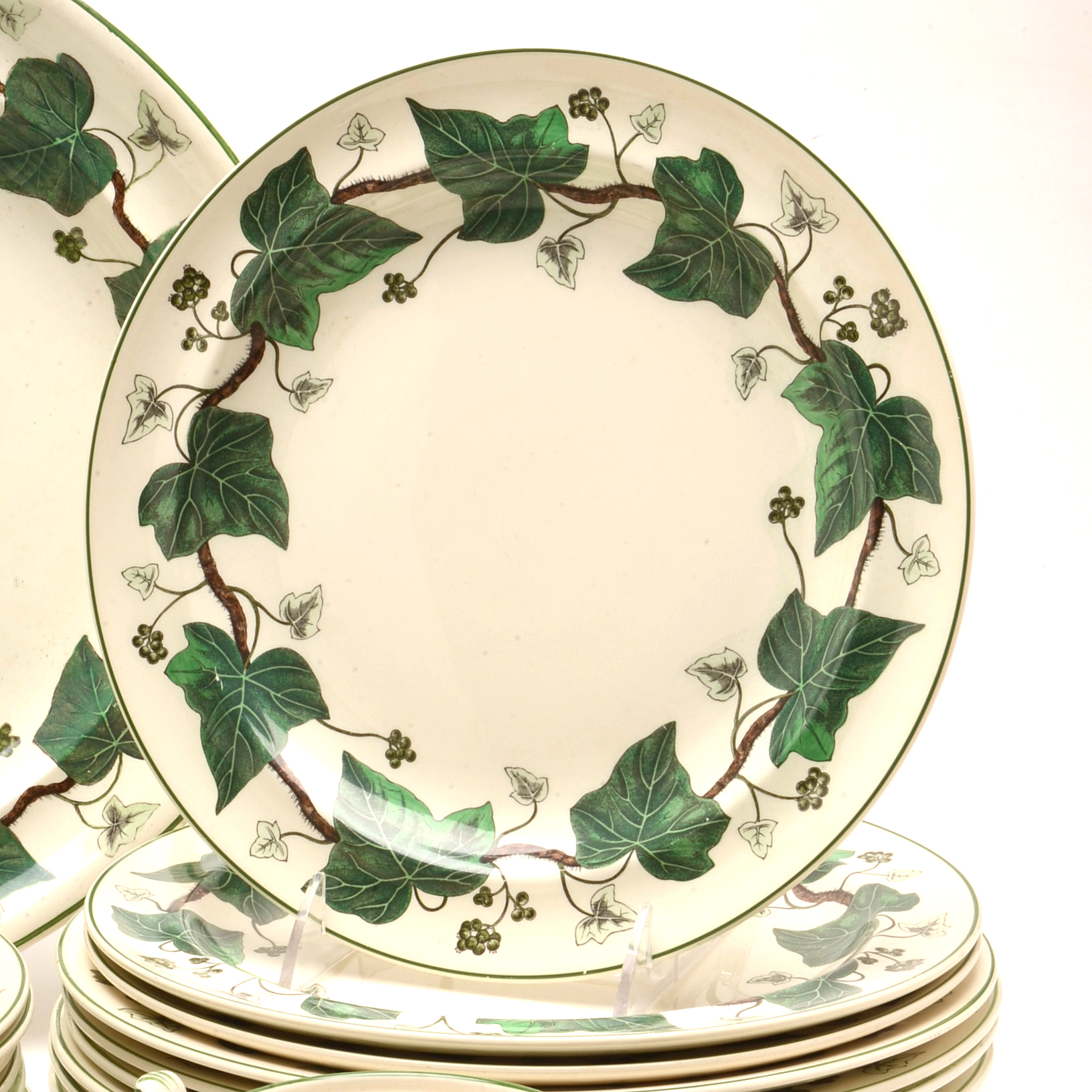 Wedgwood "Napoleon Ivy" China Service | EBTH