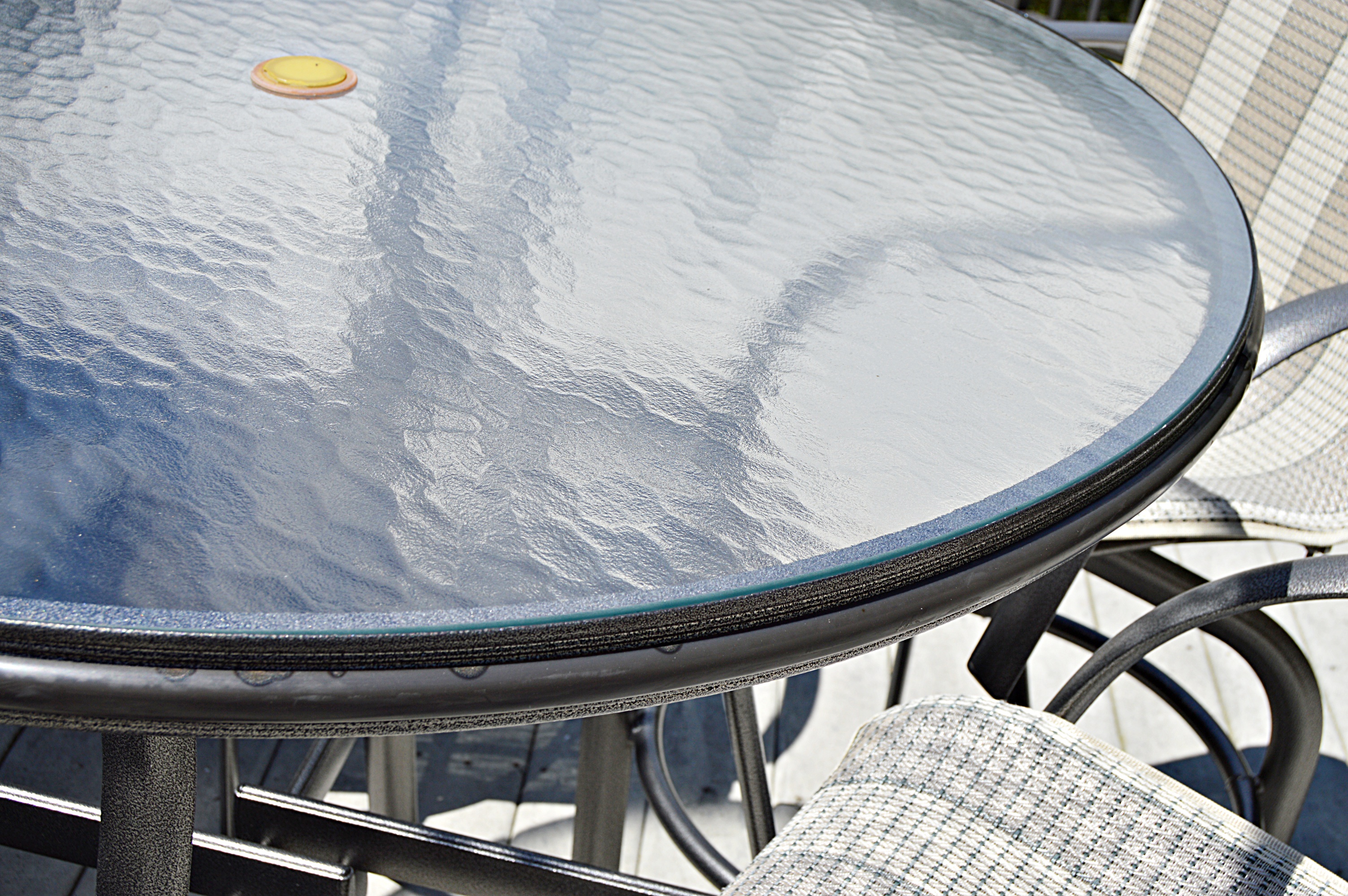 Homecrest Patio Table and Five Chairs | EBTH