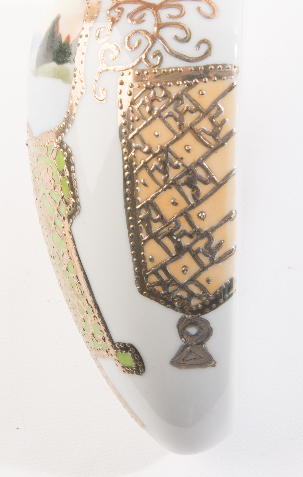 Asian Inspired Sconces Including Satsuma Designs | EBTH