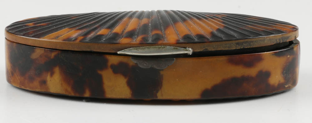 Mid 19th-Century Scalloped Tortoise Shell Compact | EBTH