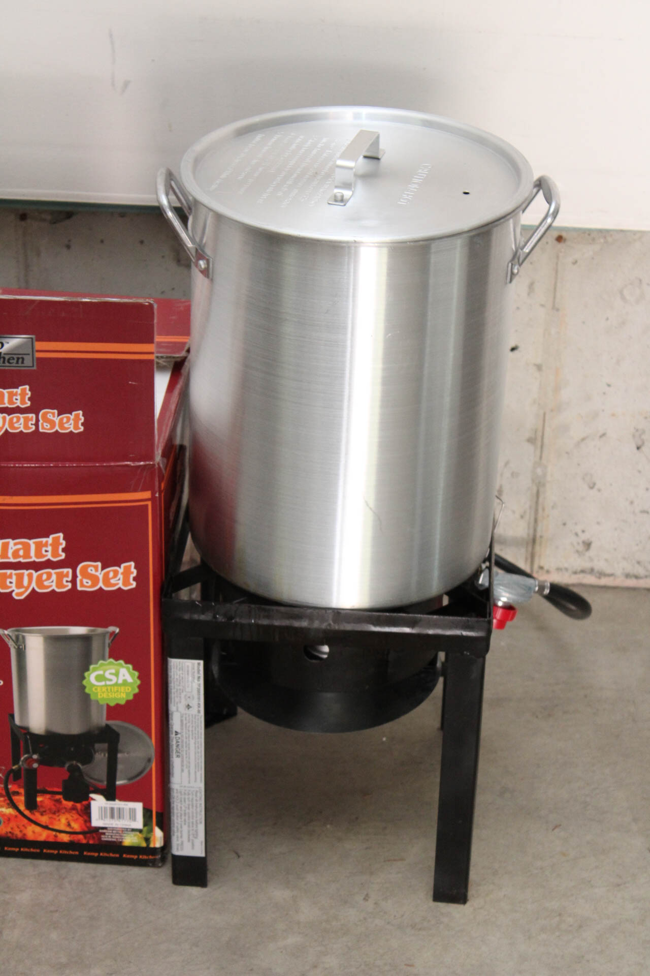 Kamp Kitchen 30 Quart Turkey Fryer Set | EBTH