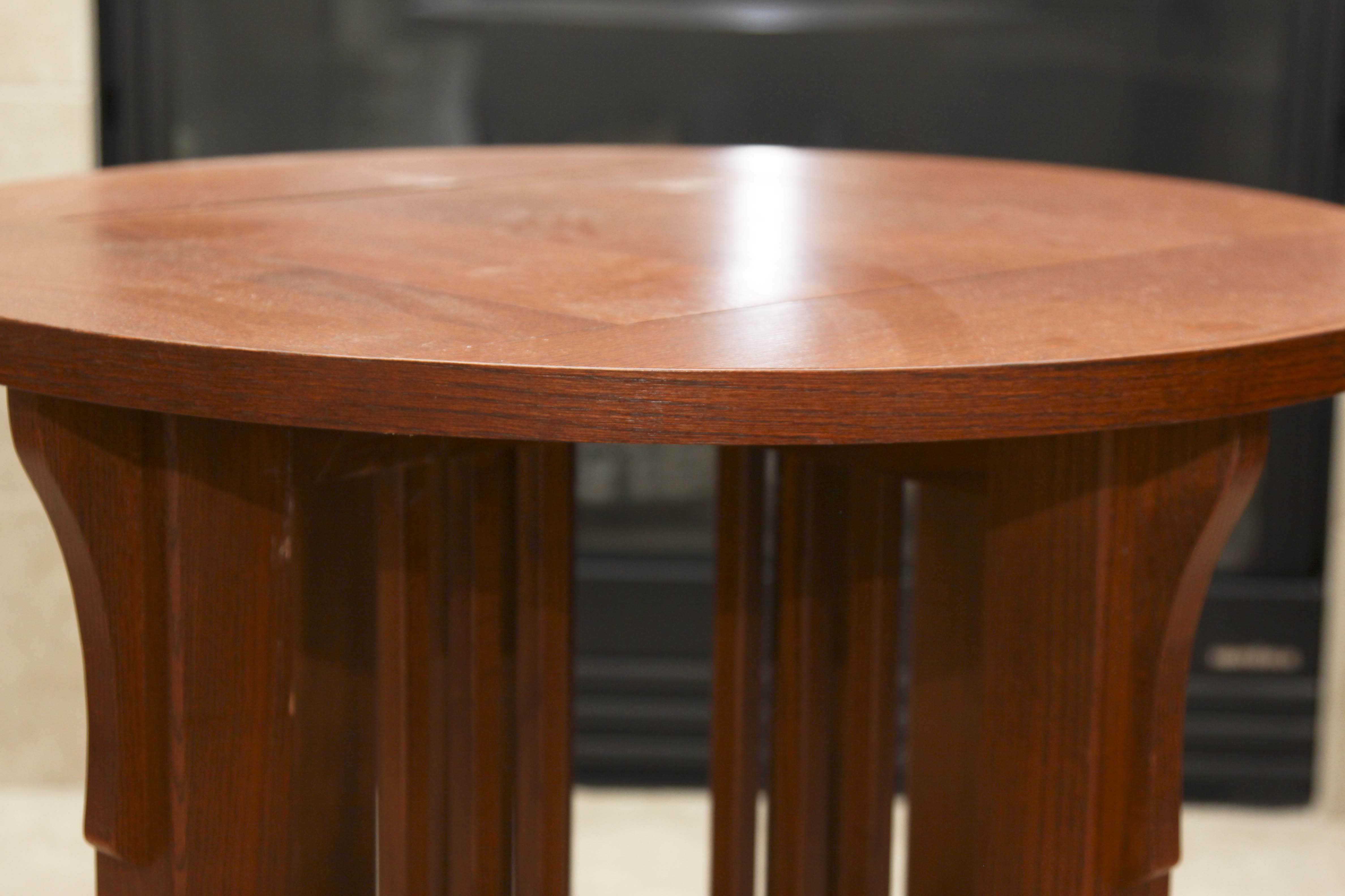 Mission Style Round End Table | EBTH
