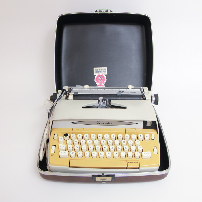 Smith-Corona "Chancellor" Electric Typewriter | EBTH