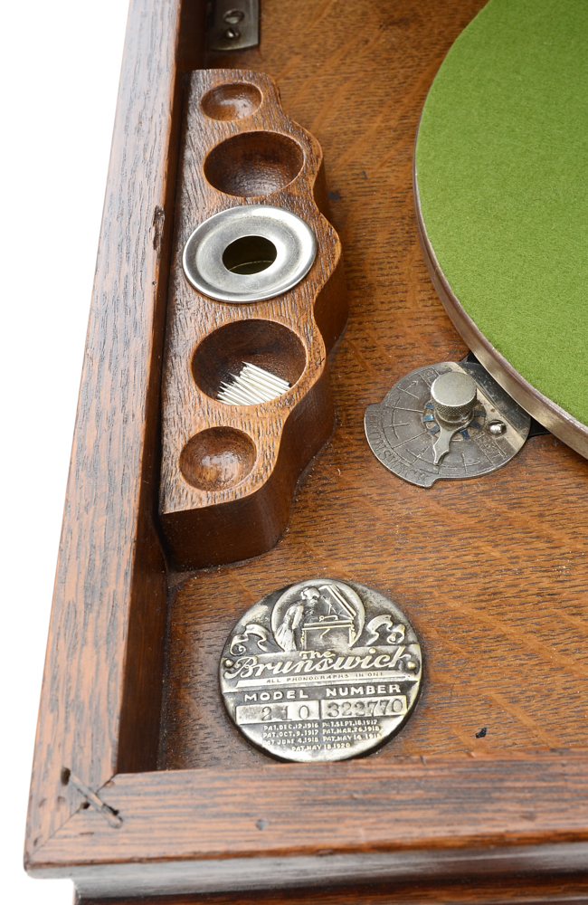 Brunswick Model 210 Oak Phonograph with Records | EBTH