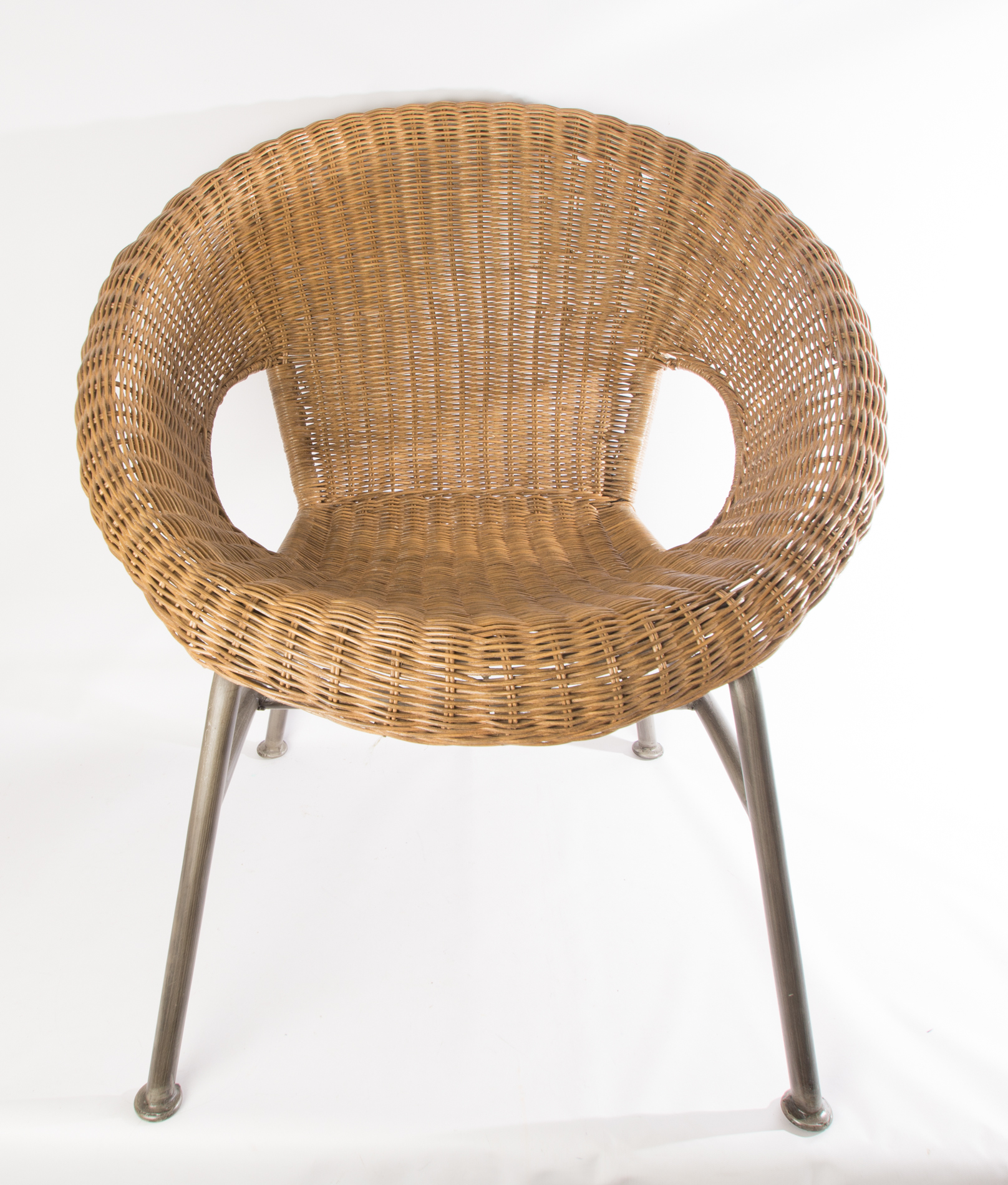 Pair of Modern Style Wicker Lounge Chairs | EBTH