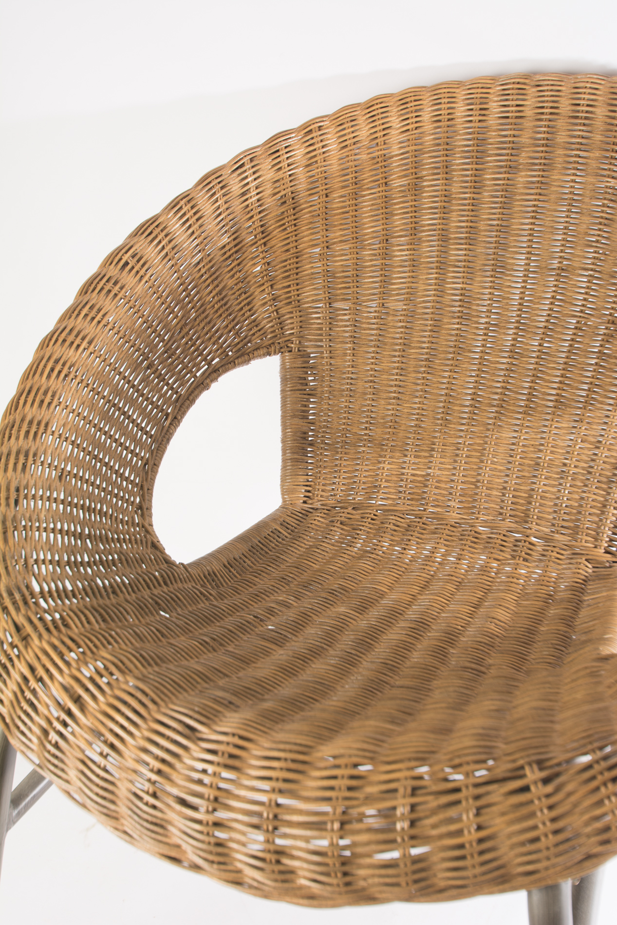 Pair of Modern Style Wicker Lounge Chairs | EBTH