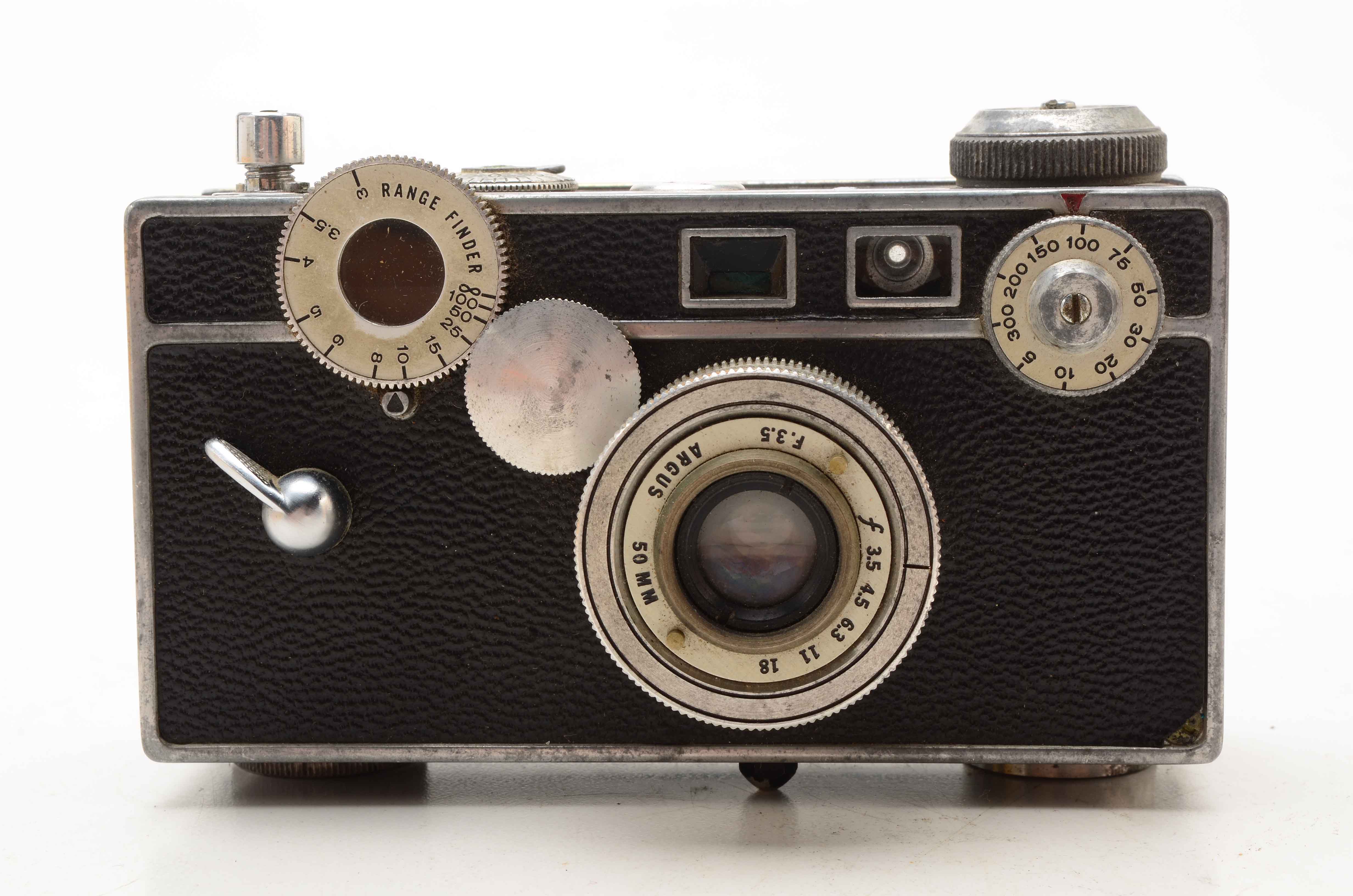 Vintage Cameras, Negatives and Darkroom Developing Equipment | EBTH