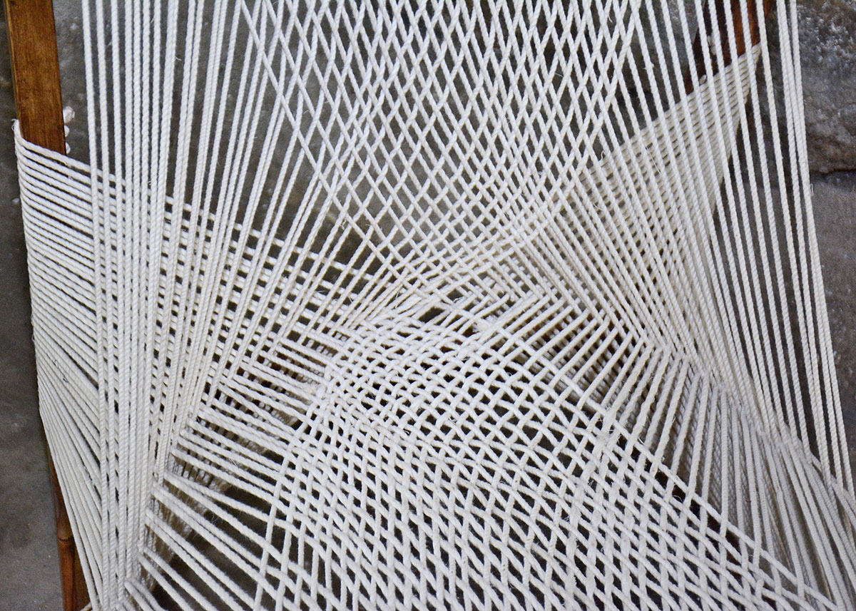 Danish Modern Style String Chair with Footrest | EBTH