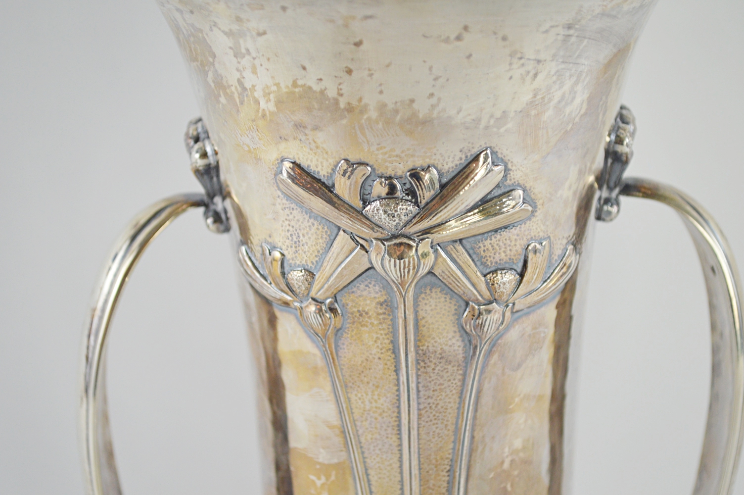 Antique John Round & Son Ltd. Art Nouveau Sterling Silver Vase | EBTH
