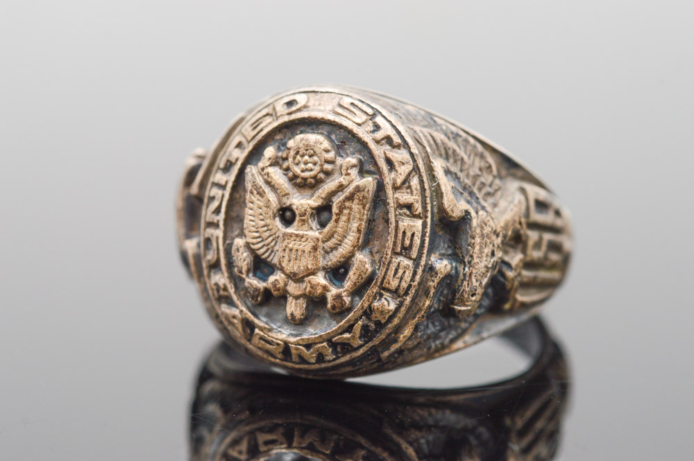 Vintage United States Army Ring | EBTH