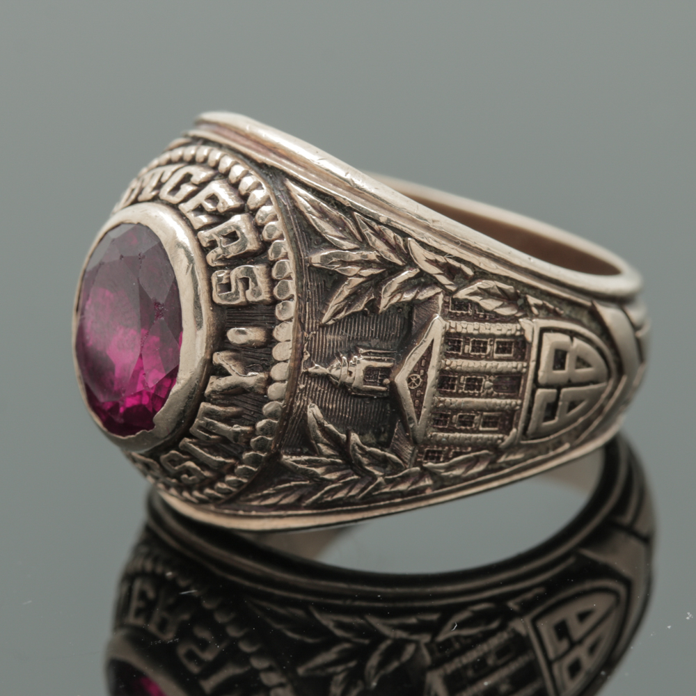 Vintage Rutgers University 10K Yellow Gold Class Ring Featuring ...