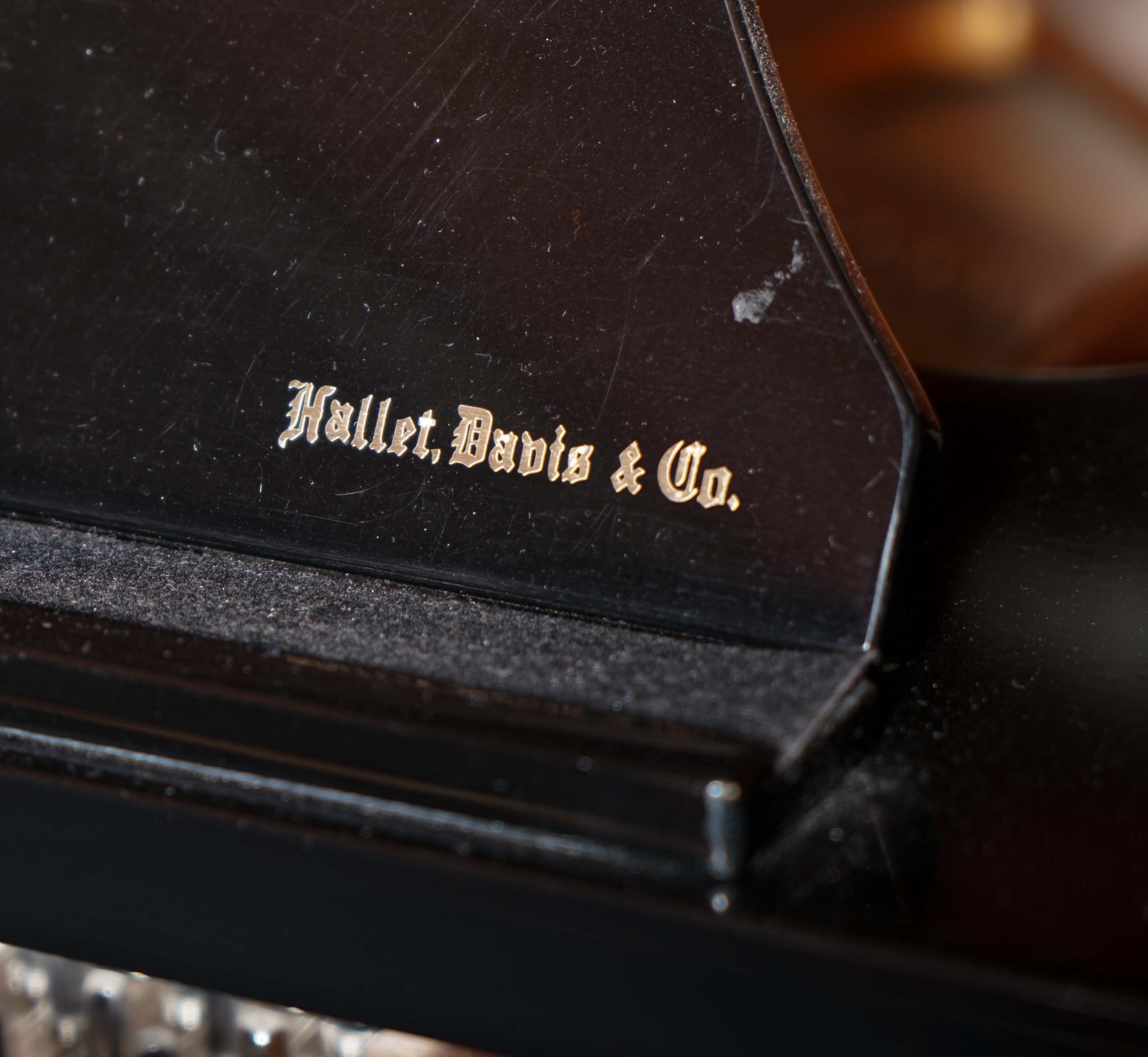Hallet, Davis & Co. Grand Piano and Bench | EBTH