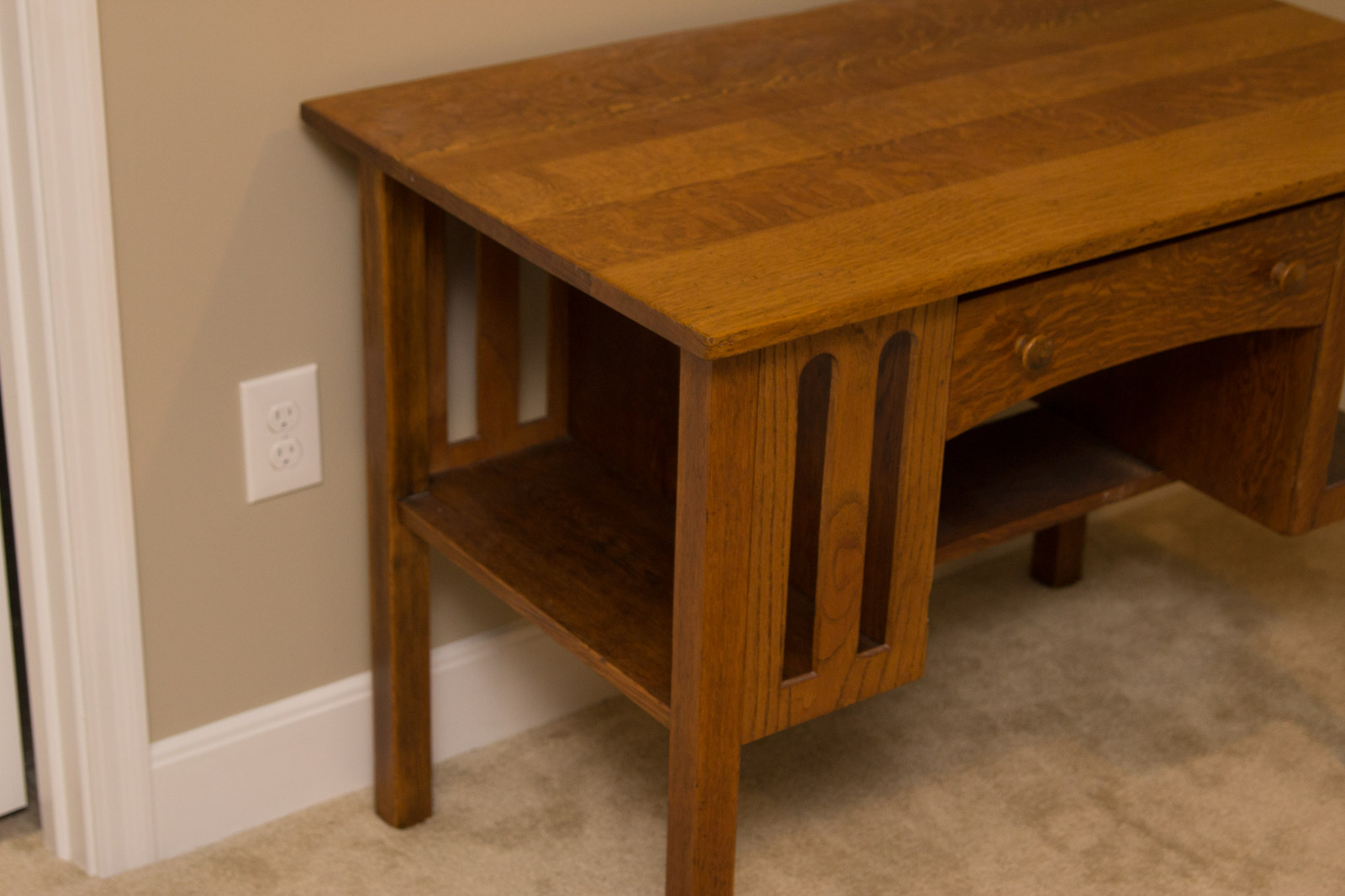 Mission Style Oak Desk With Chair | EBTH