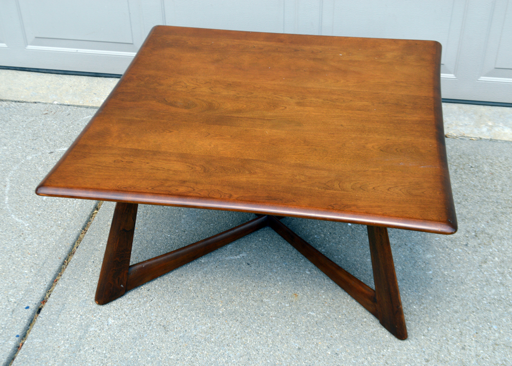 Mid Century Modern Heywood Wakefield Walnut Coffee Table | EBTH