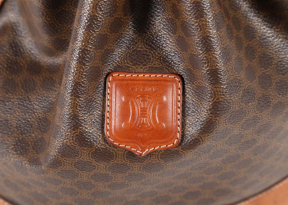 Céline Signature Bucket Bag | EBTH