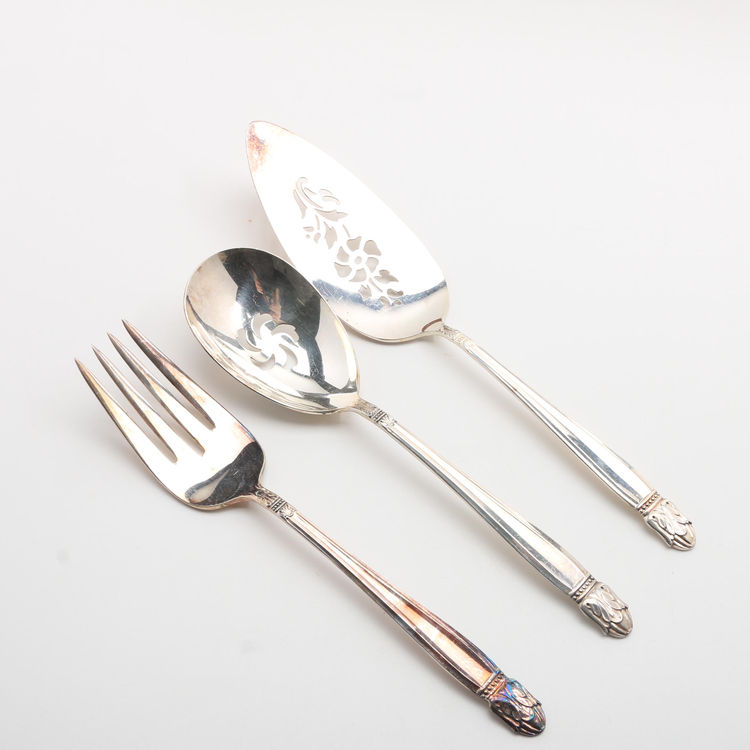 Holmes & Edwards "Danish Princess" Silver Plate Flatware in Chest | EBTH