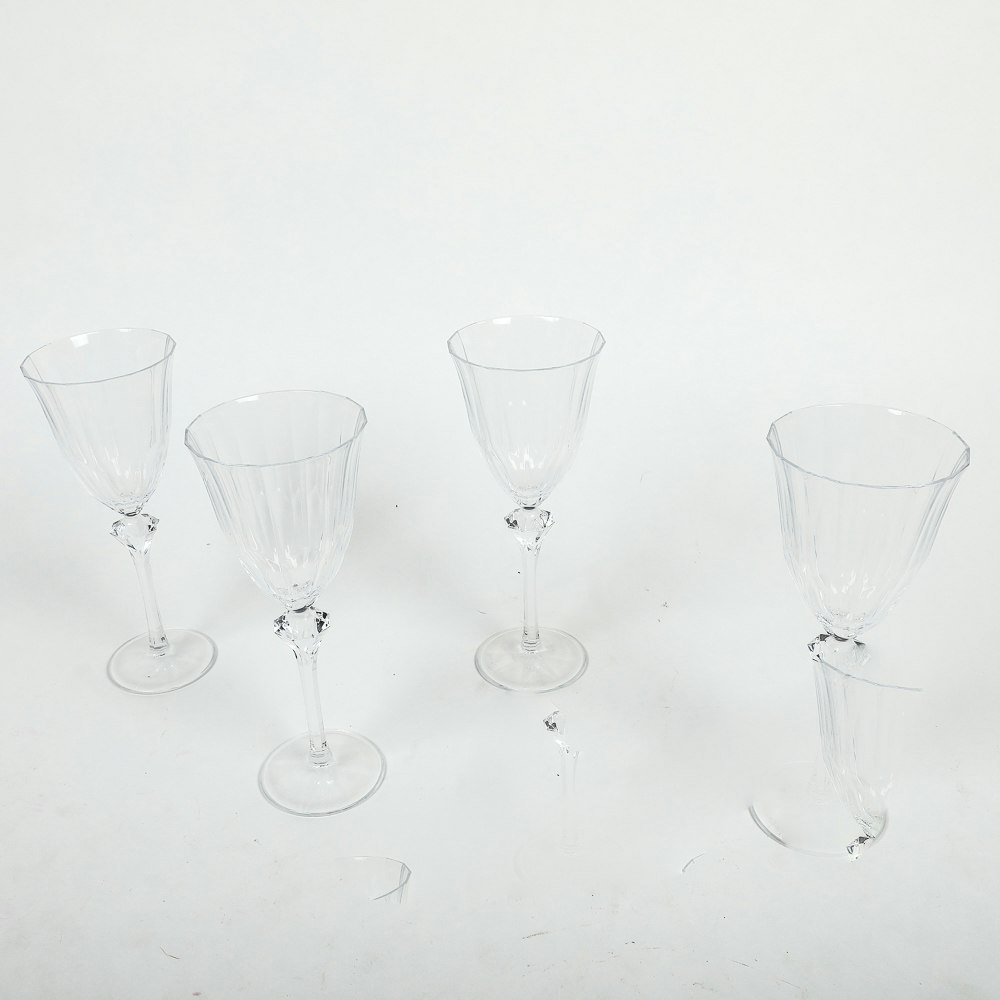 Assorted Glassware Ebth