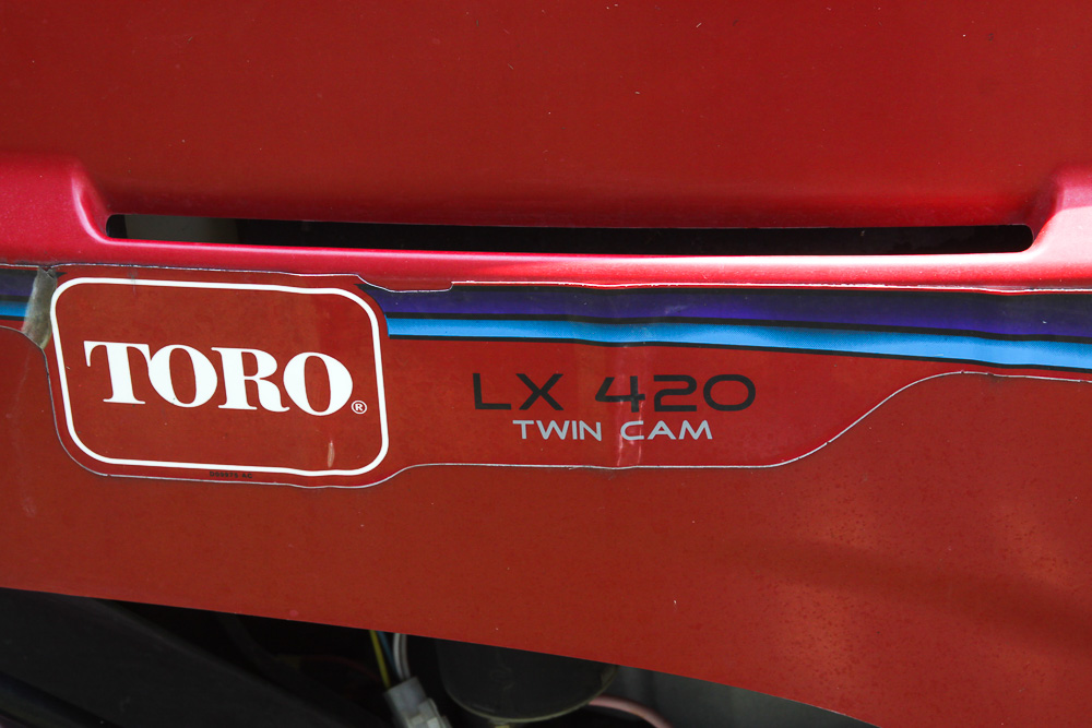 Toro LX420 Twin Cam Riding Lawn Mower | EBTH