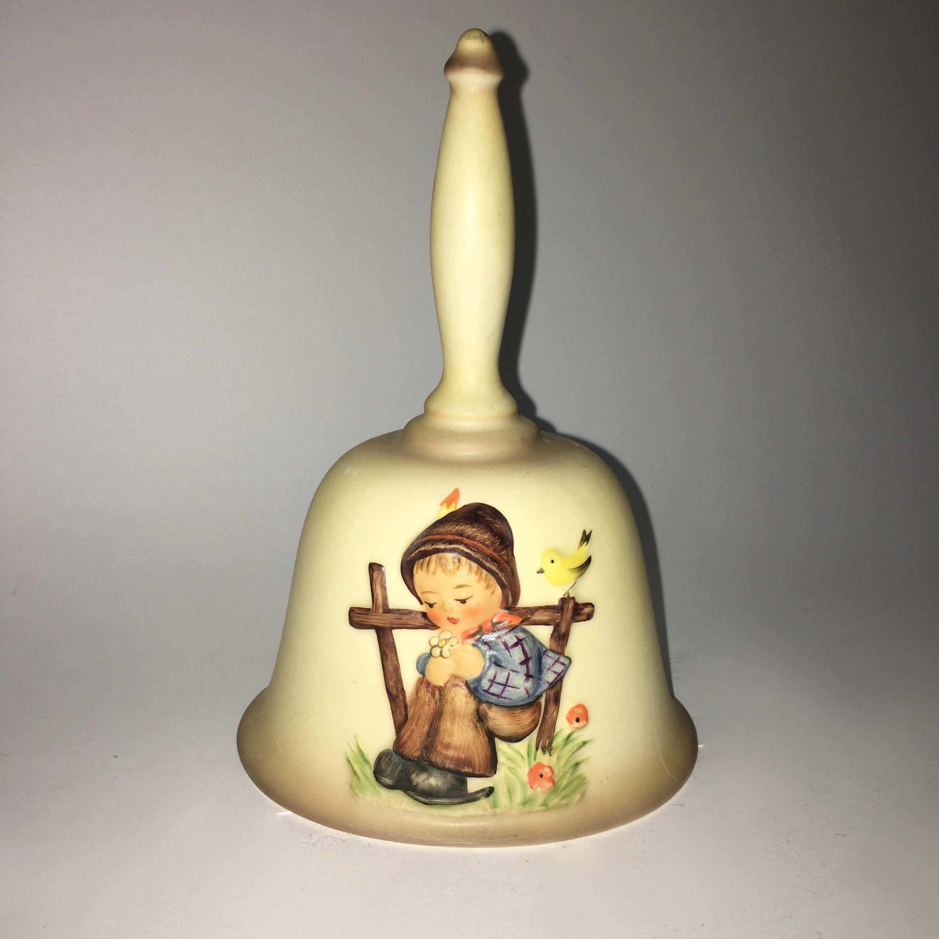 Vintage Goebel Hummel "Annual" Bells and Figurine | EBTH