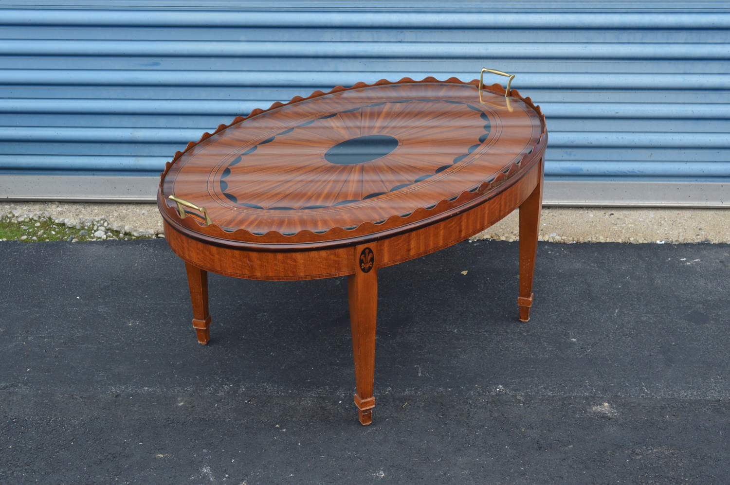 Vintage Hepplewhite Style Marquetry Coffee Table | EBTH