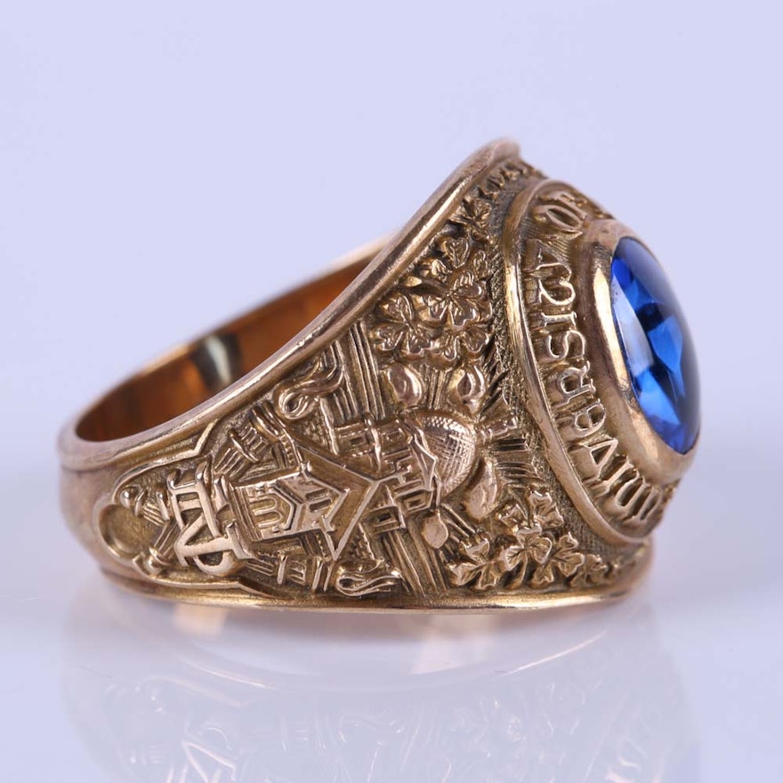 10k Yellow Gold Notre Dame University 1962 Class Ring Ebth