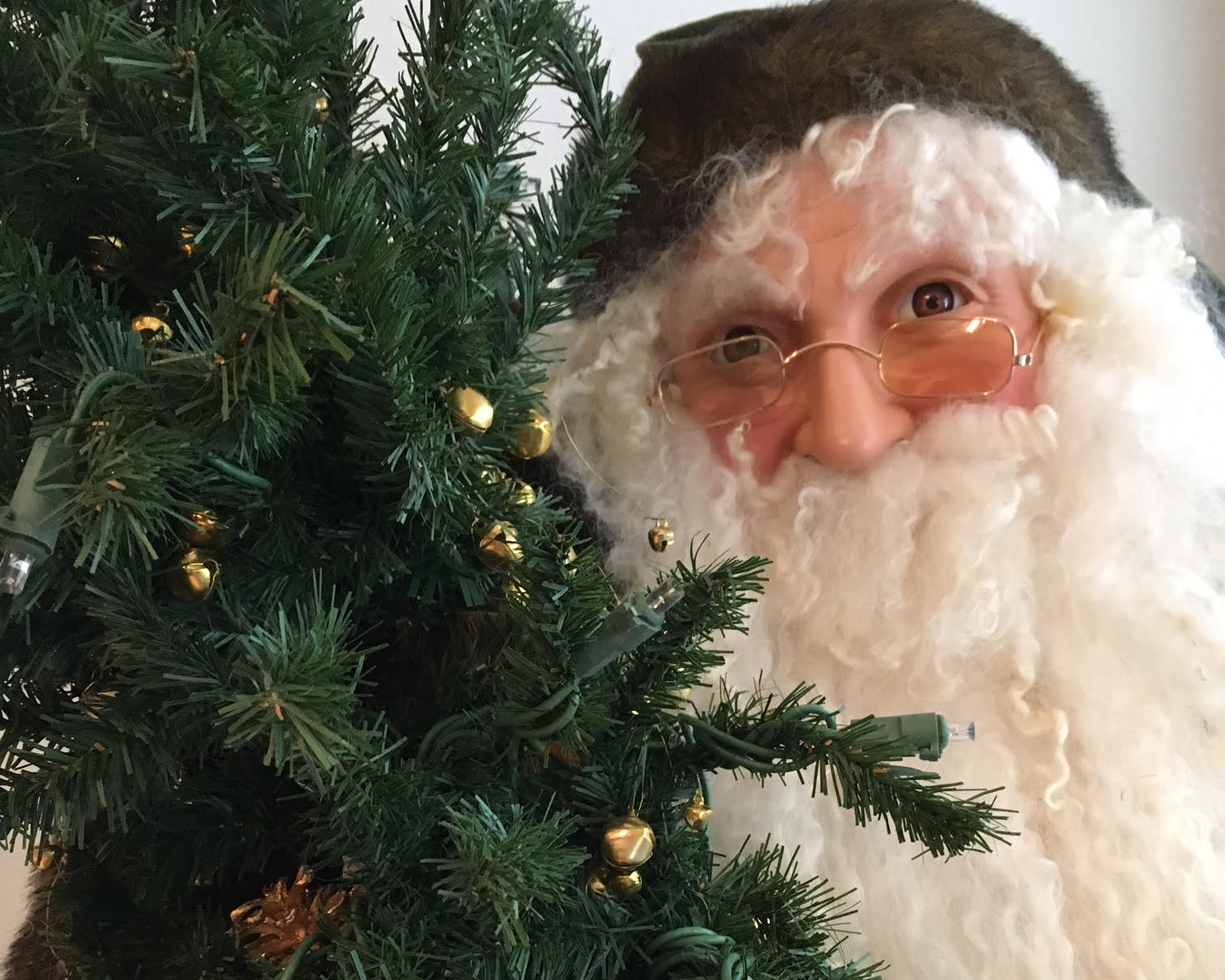 Ditz Designs Limited Edition Santa and Tree | EBTH