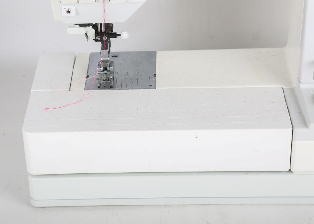 PFAFF Tiptronic 1171 Sewing Machine | EBTH