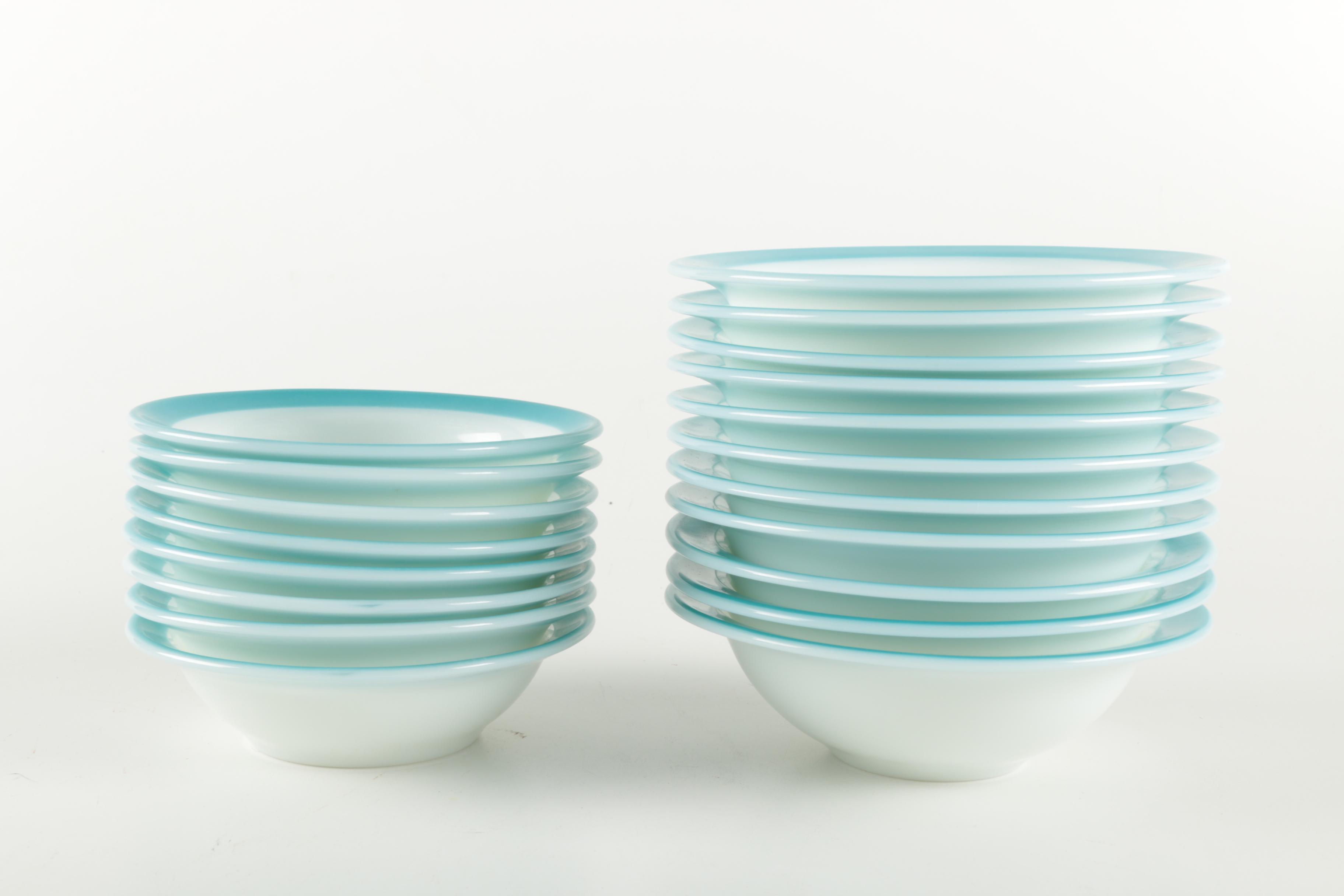 Pyrex "Aqua" Dinner Service | EBTH
