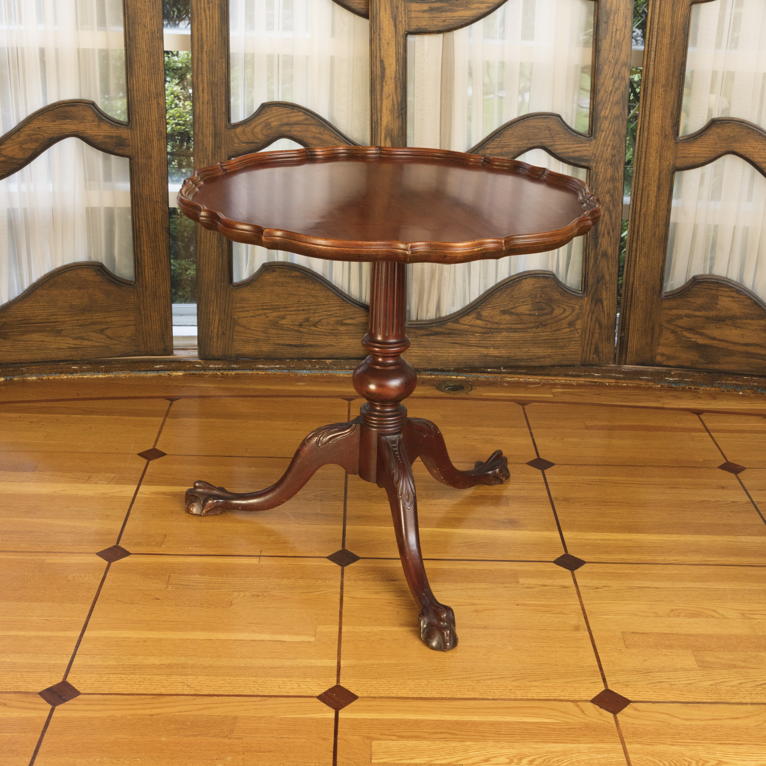 Vintage Pie Crust Side Table | EBTH