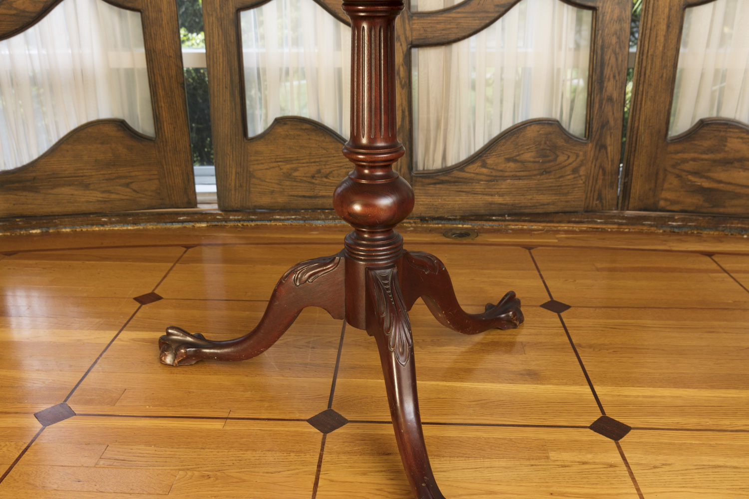 Vintage Pie Crust Side Table | EBTH