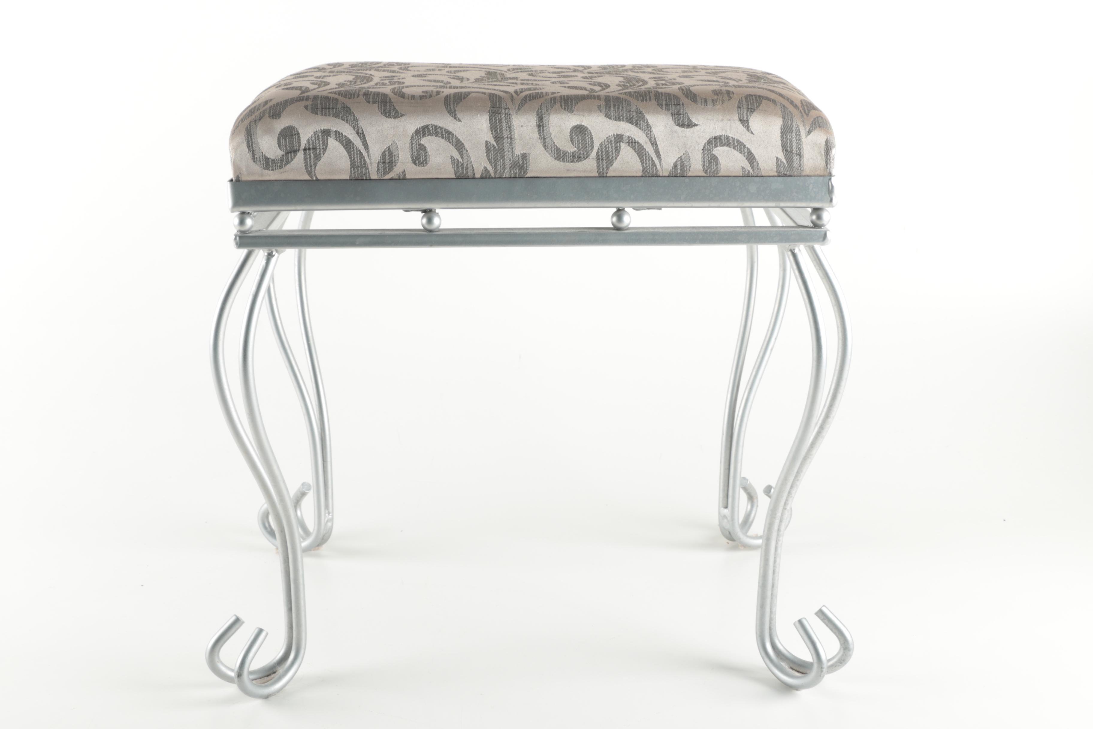 Stool and Decorative Bathroom Accessories | EBTH