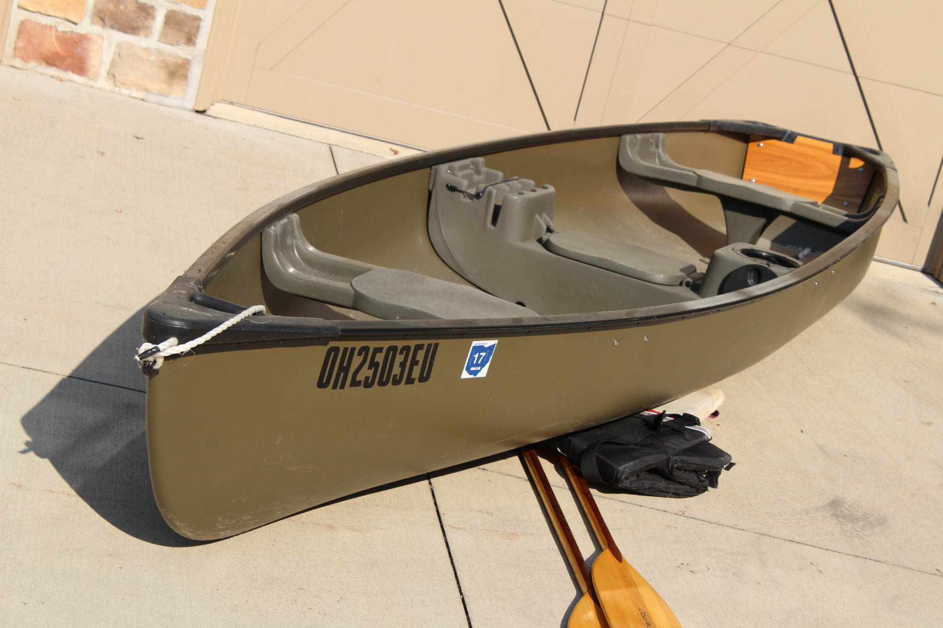 Sportsman Canoe by Old Town | EBTH