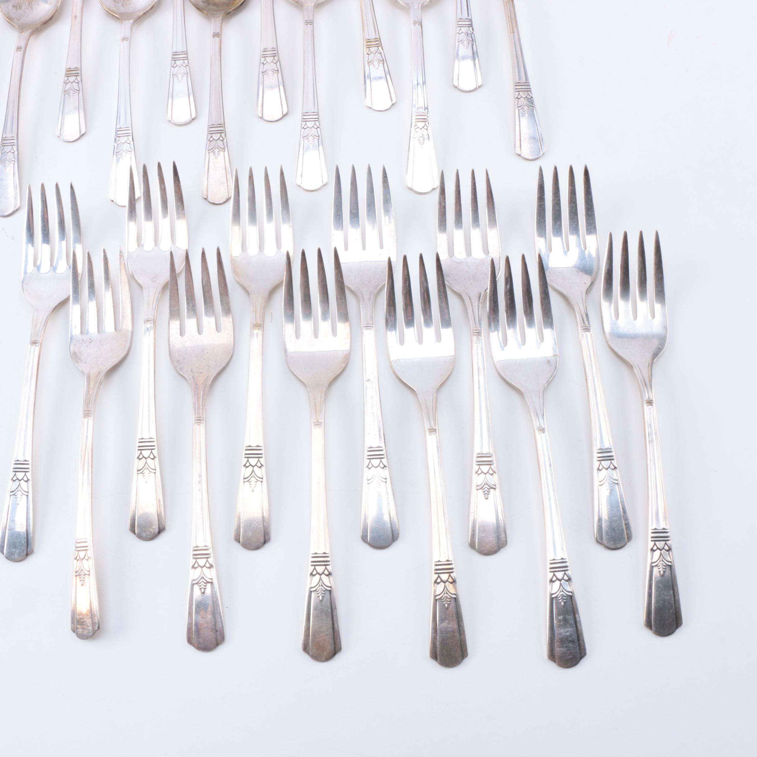 Court by International Silver Co. Silver Plate Flatware Set | EBTH