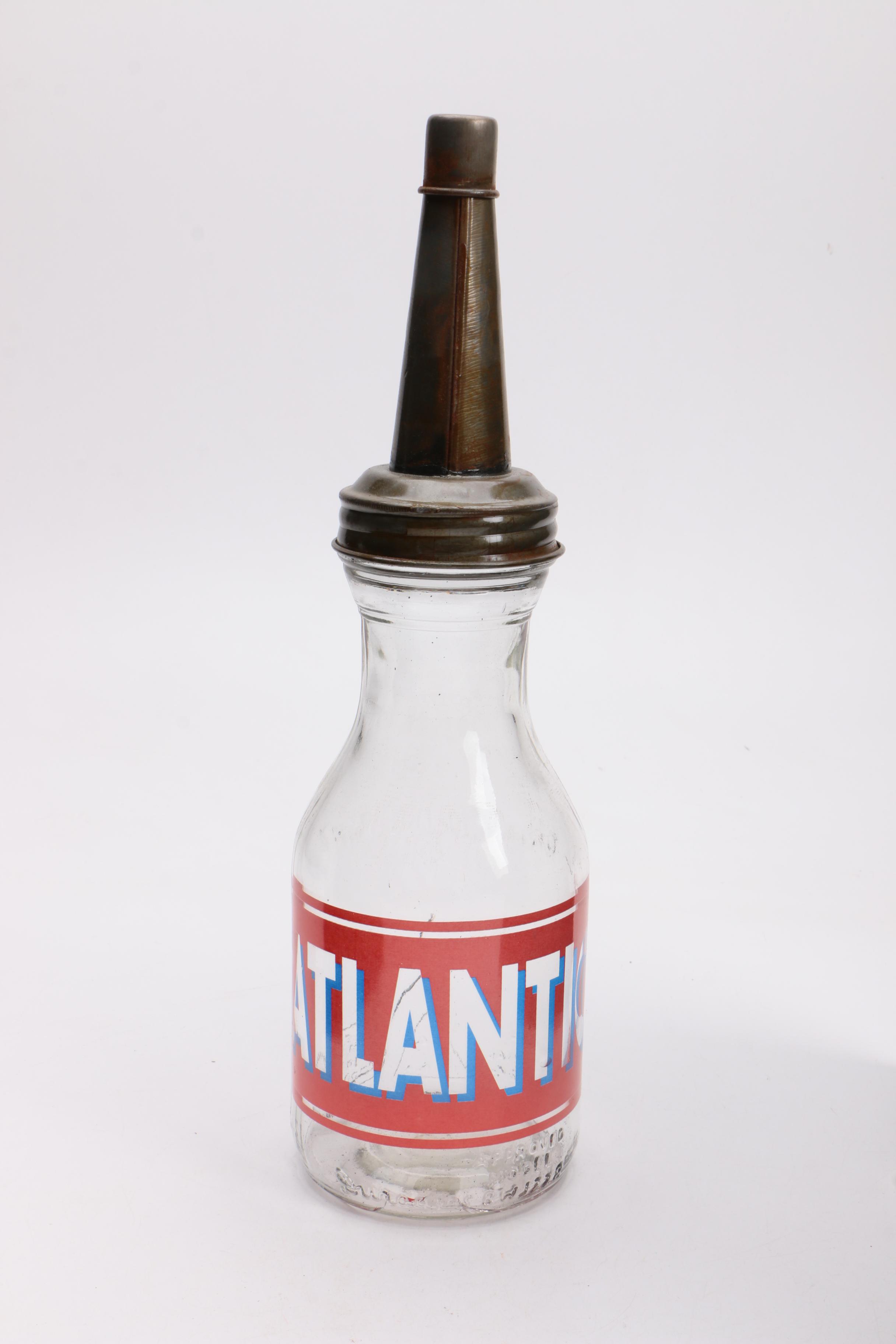 Vintage Motor Oil Bottles In Metal Carrying Case | EBTH